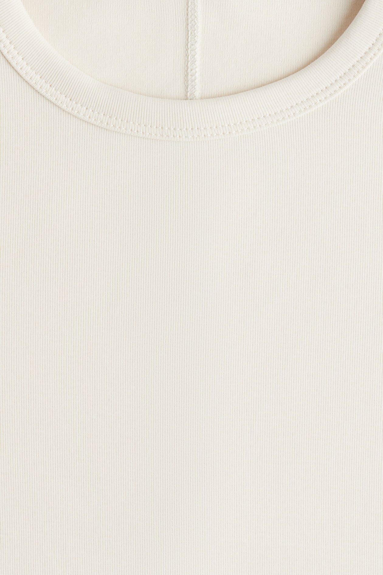Women's Cream Fitted T-Shirt - Regular length - Slim fit | H&M CA