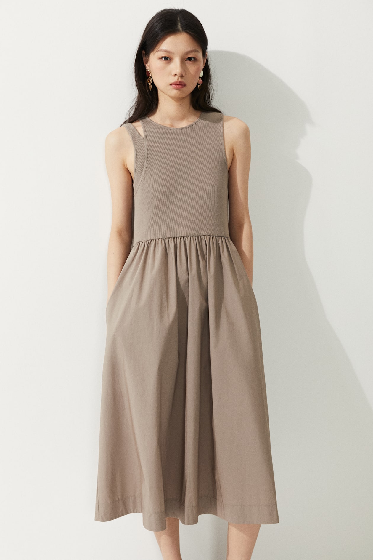 Flared-skirt dress - Dark beige - Ladies | H&M MY