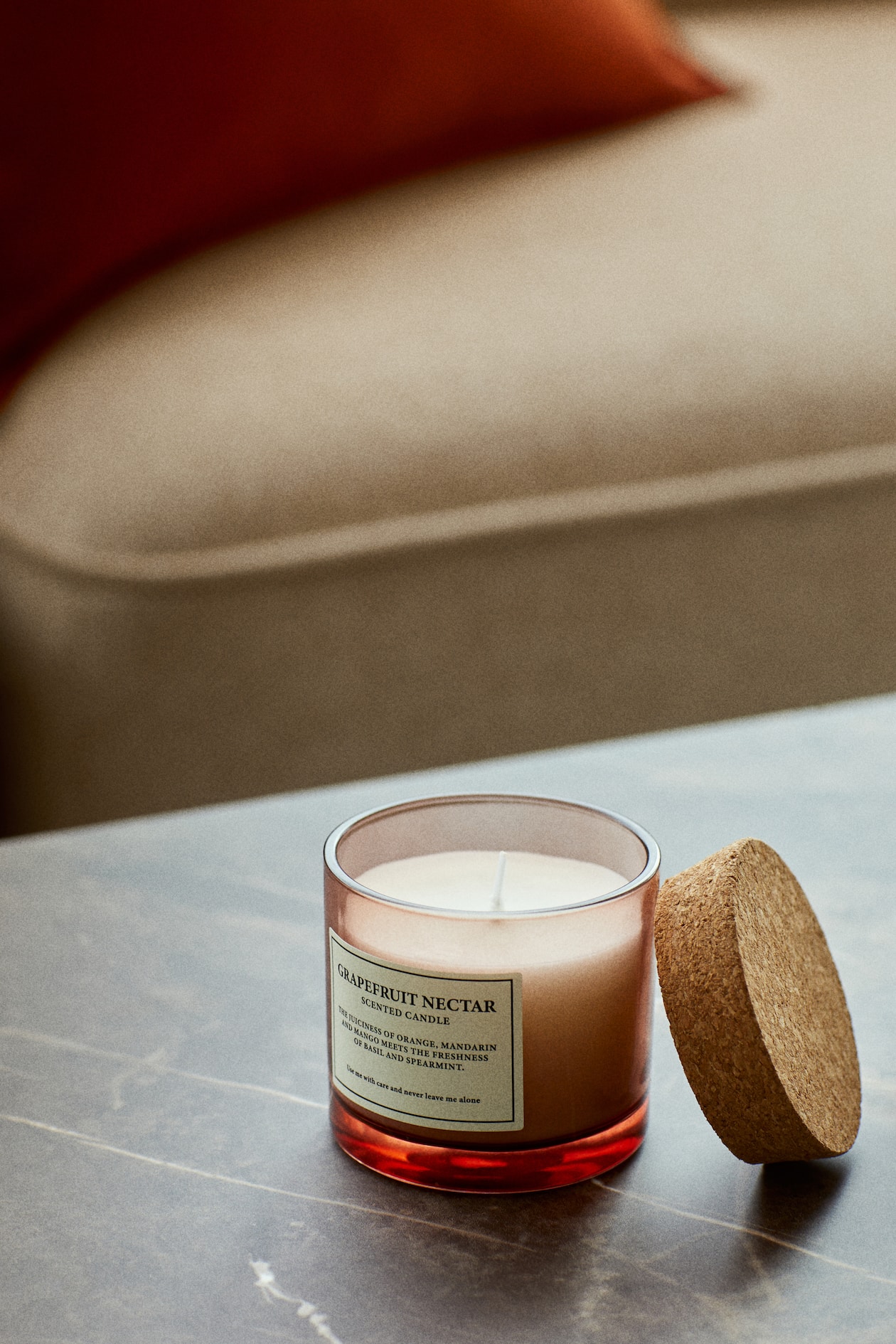 Scented Candle with Cork Lid - Grapefruit Nectar - Home All | H&M US
