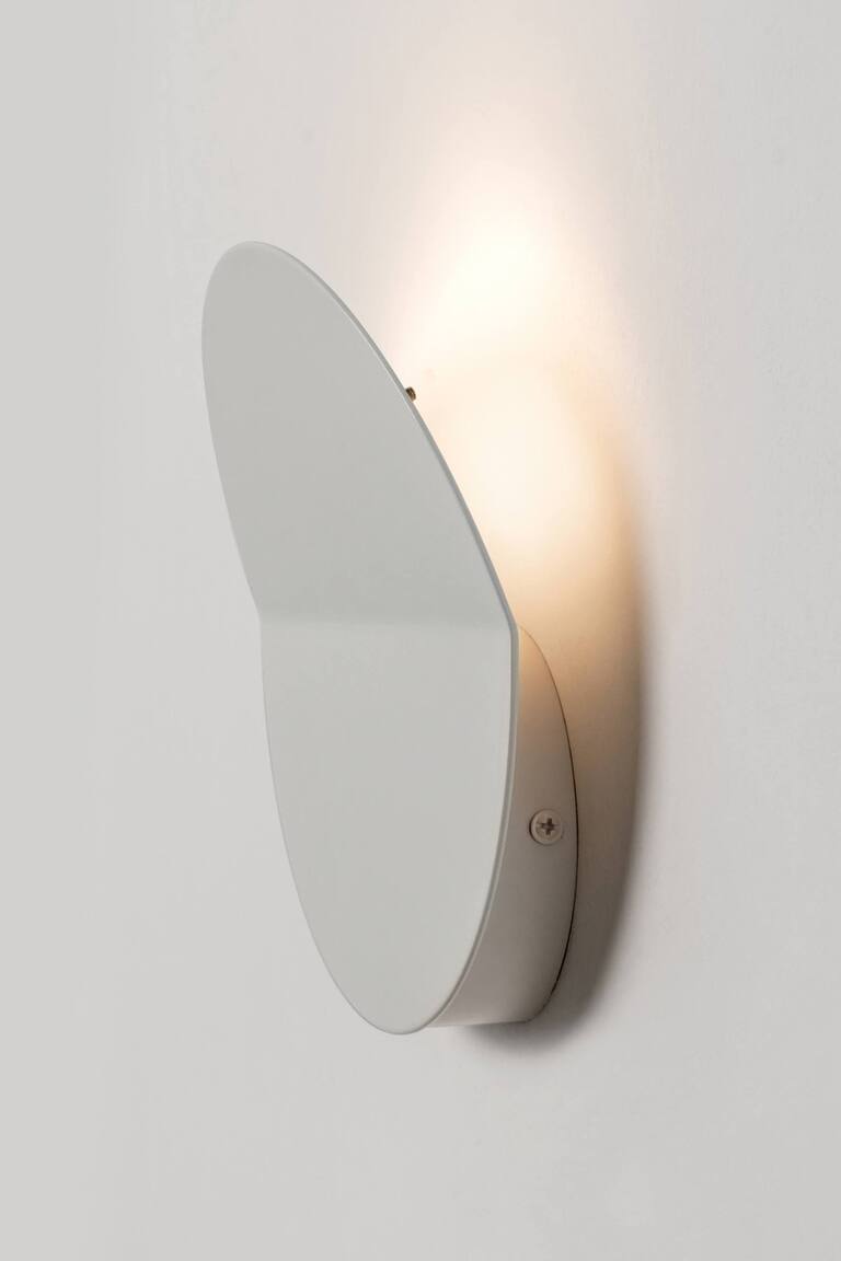 Sand Round Diffused Wall Light at H&M Home | H&M GB