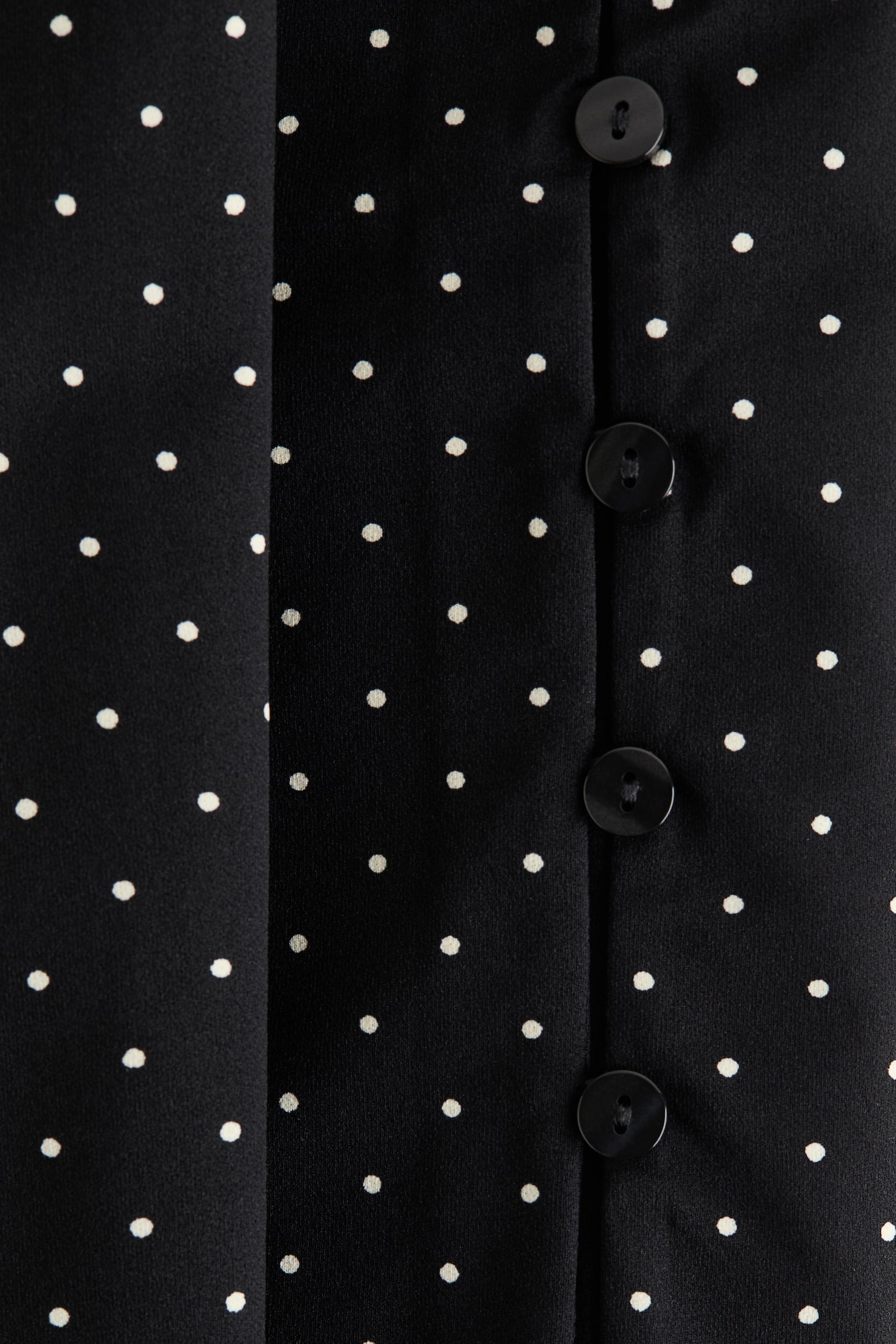 Collared button-front top - Black/Spotted - Ladies | H&M IN