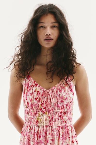 Trägerkleid aus Baumwolle - Cremefarben/Rosa geblümt - DAMEN | H&M CH