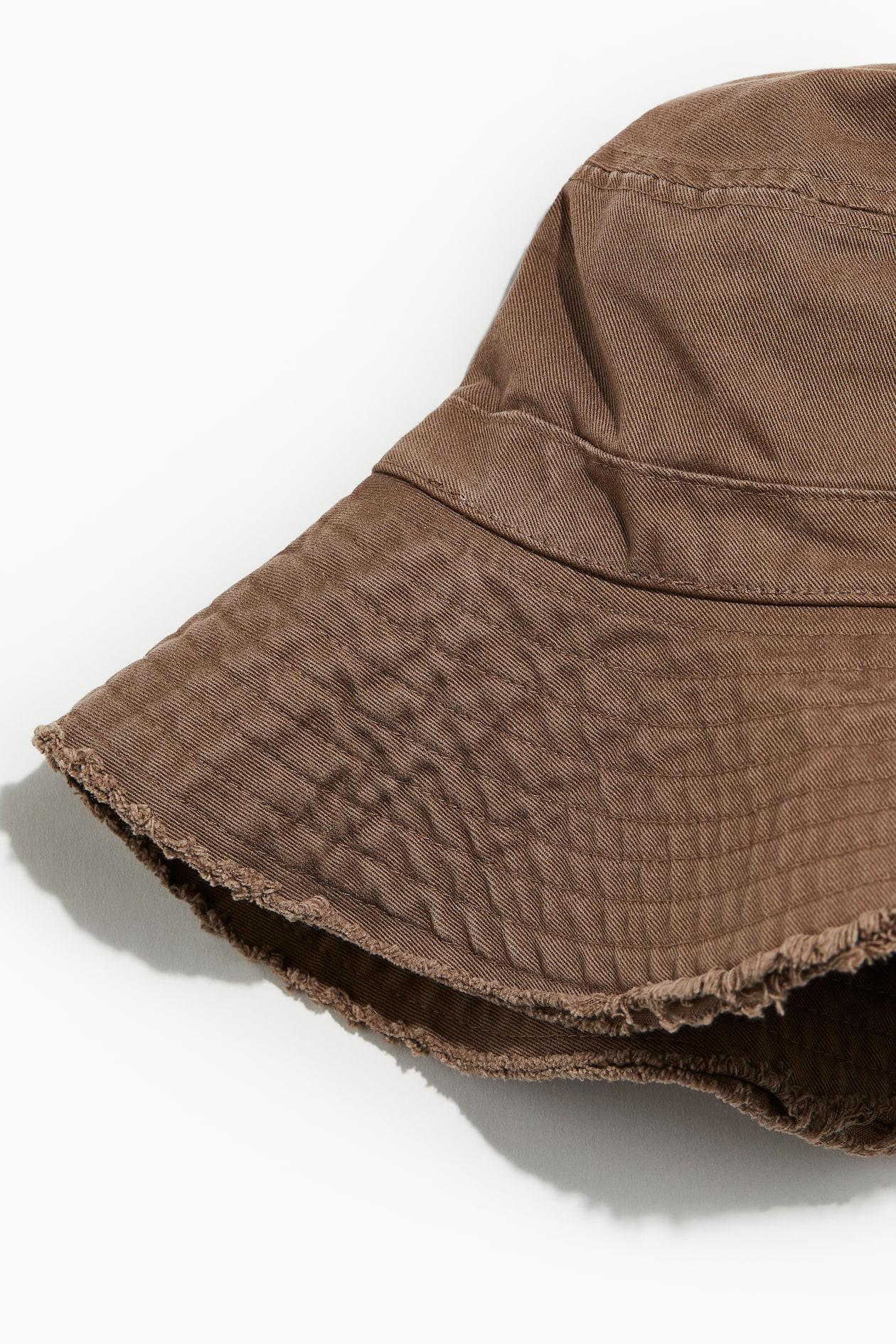 Women's Brown Frayed-edge Cotton Bucket Hat | H&M CA