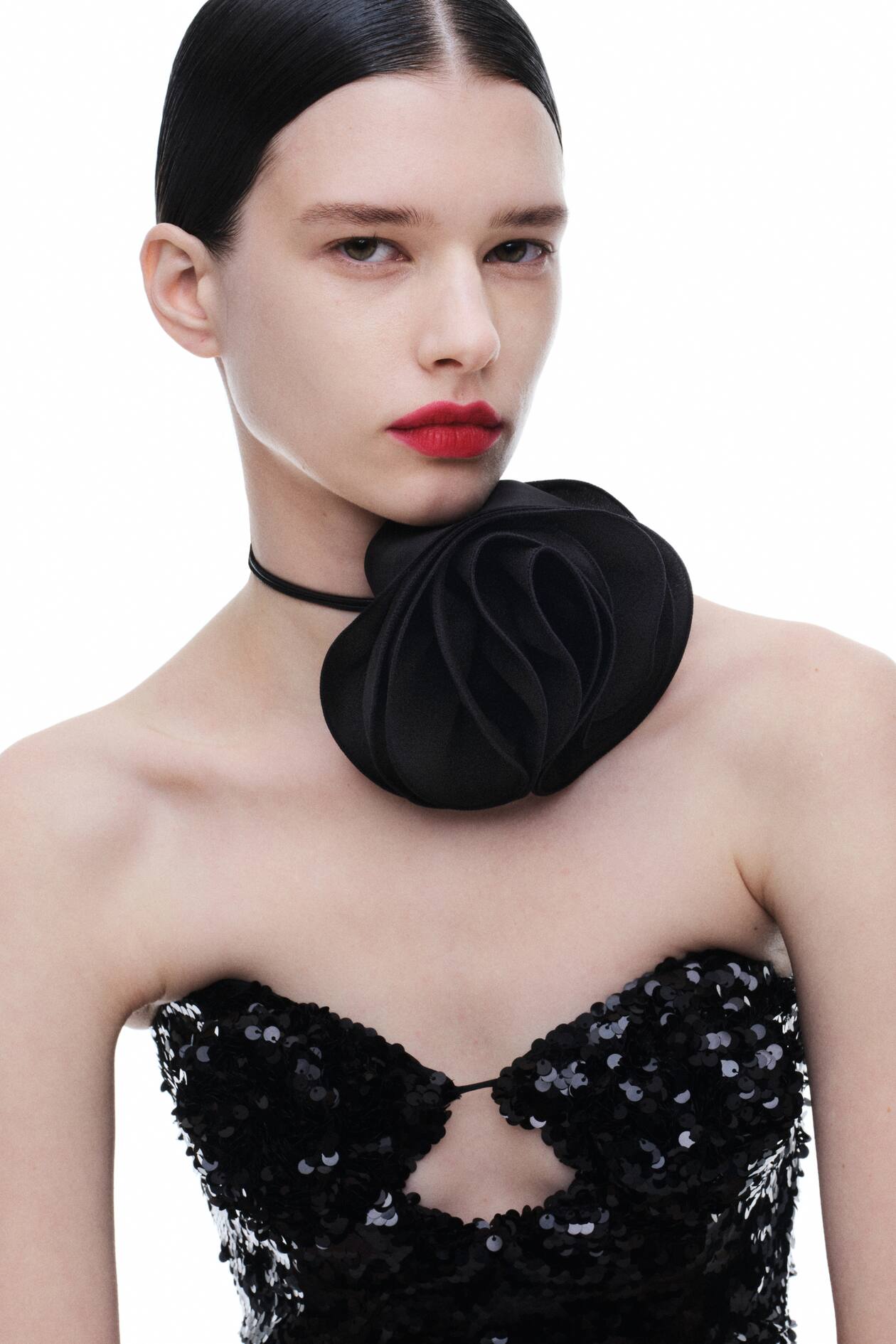 Rose-appliquéd cord necklace - Black - Ladies | H&M MY