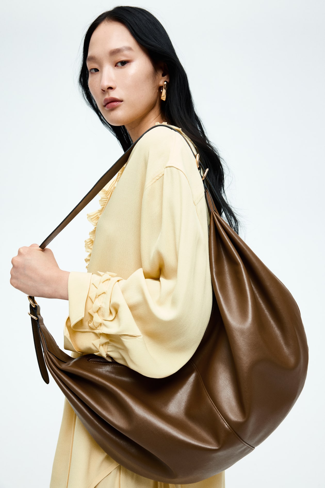 Large Slouchy Shoulder Bag - Brown - Ladies | H&M US