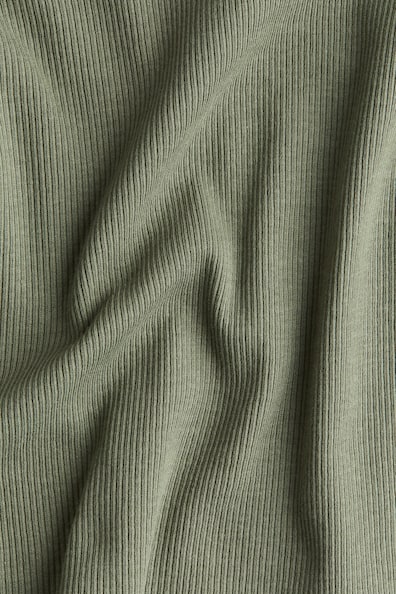 Playera acanalada con escote de corazón - Verde caqui - Ladies | H&M MX