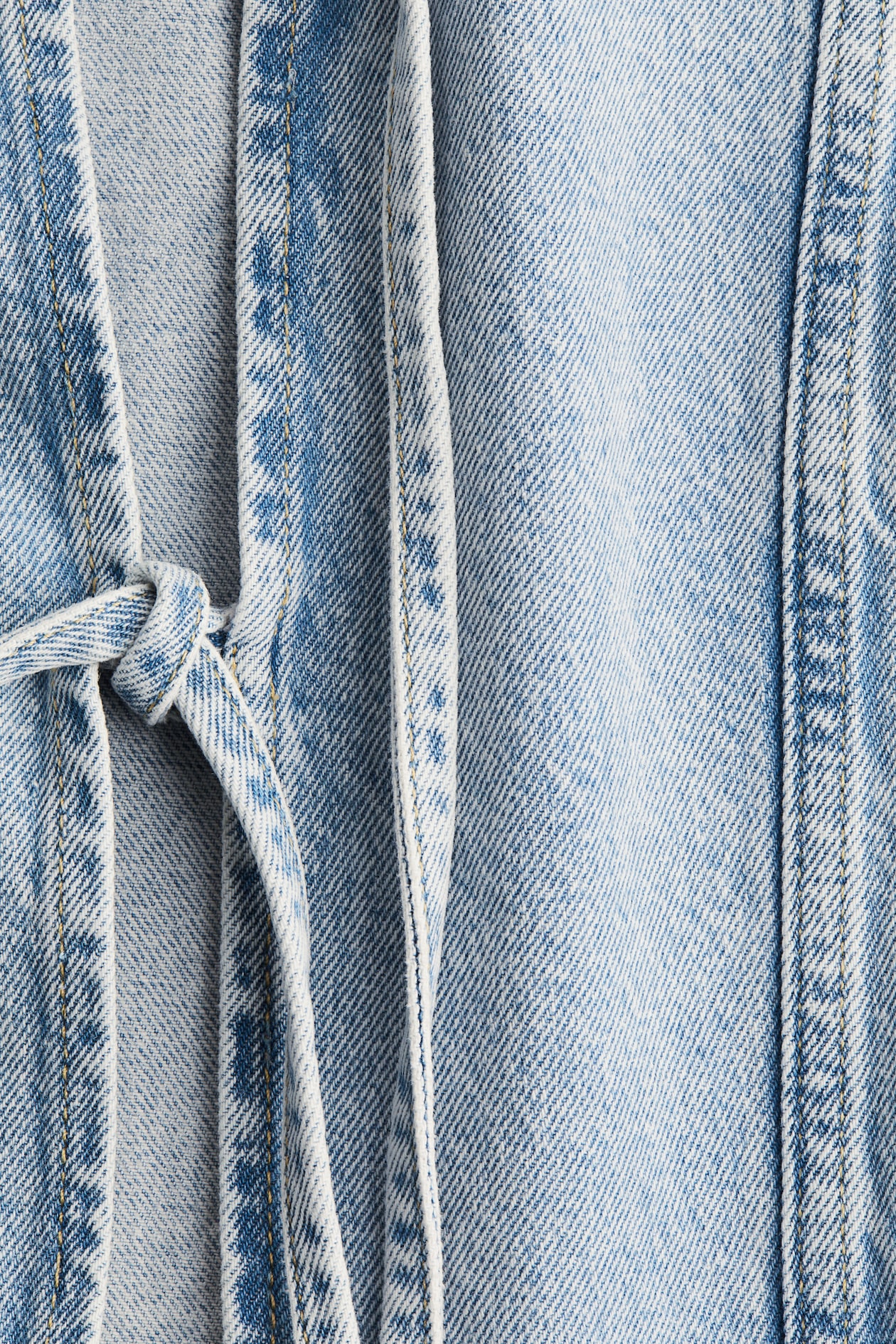 Women's Light denim blue Tie-Front Denim Vest | H&M CA