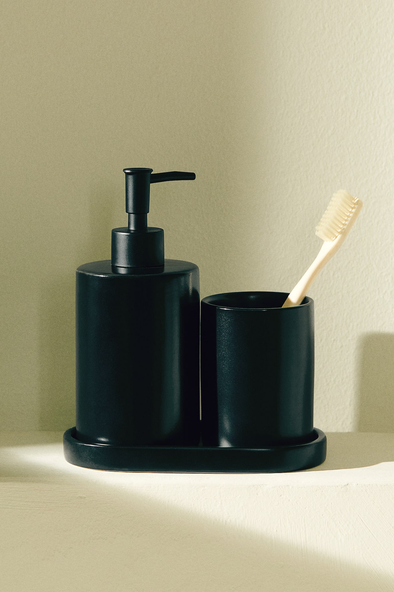 Earthenware Soap Dispenser - Black - Home All | H&M US