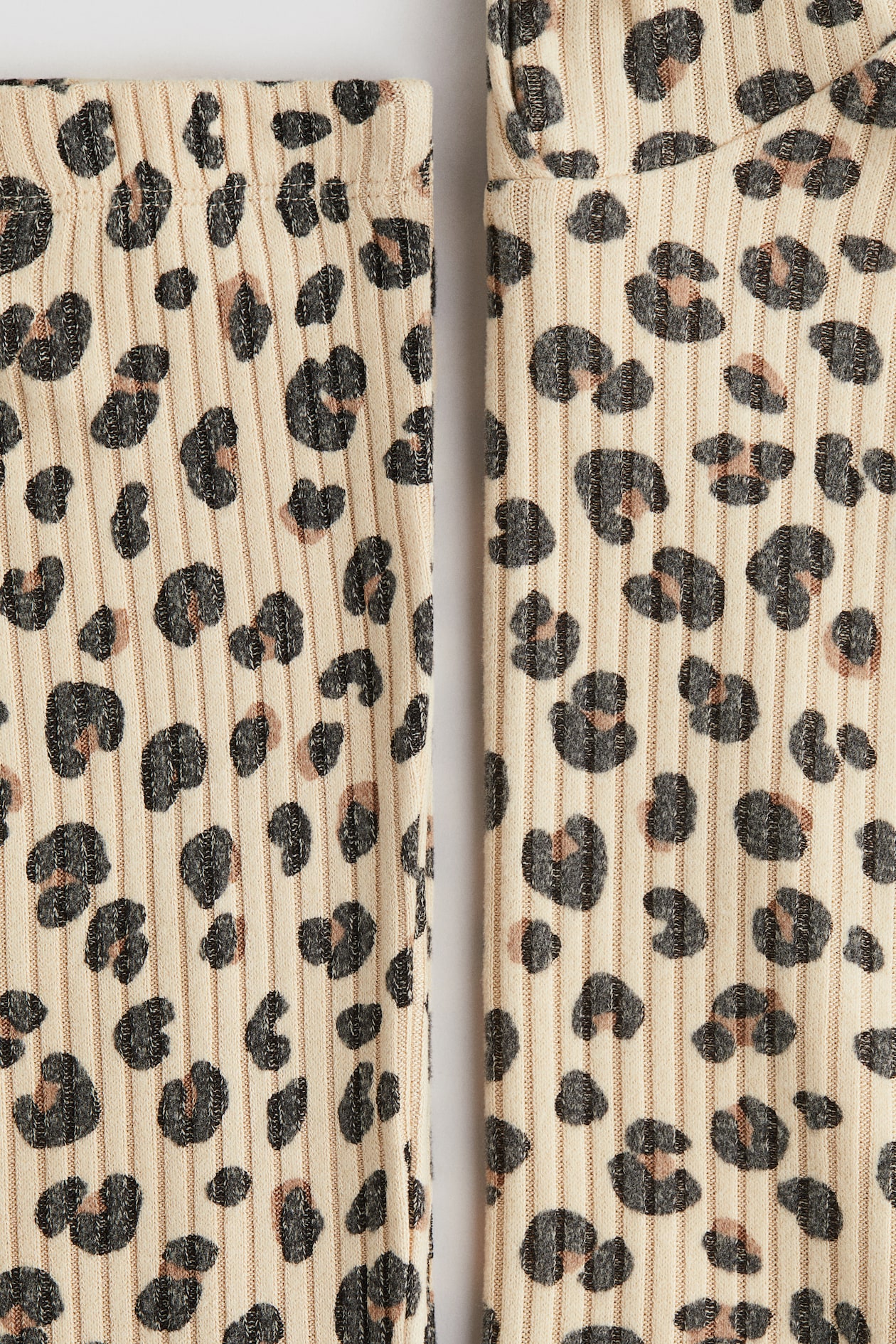 2-Piece Brushed Rib-Knit Set - Beige/leopard print - Kids | H&M US