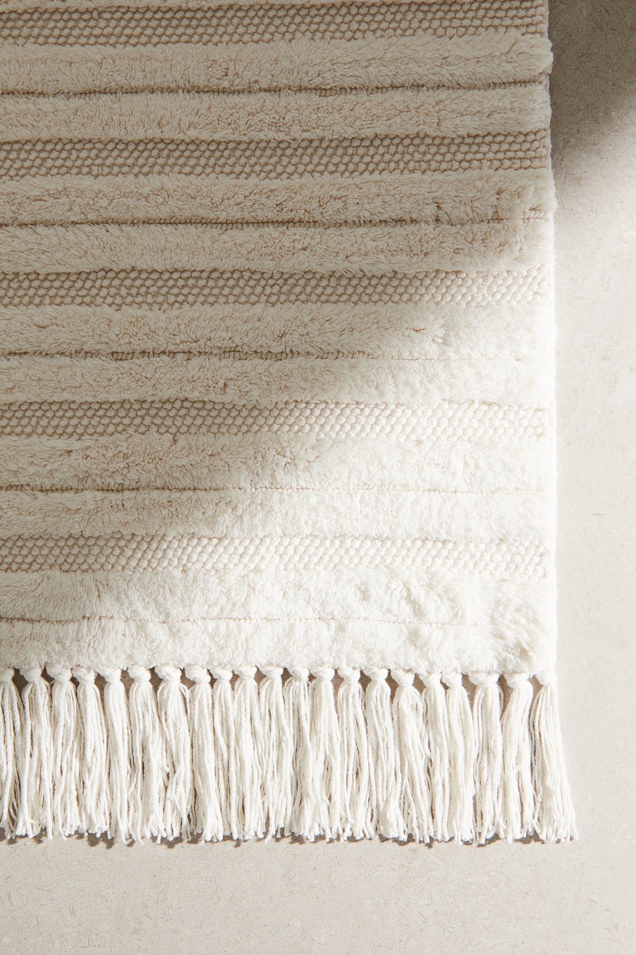 Fringed Cotton Bath Mat - White - Home All | H&M US