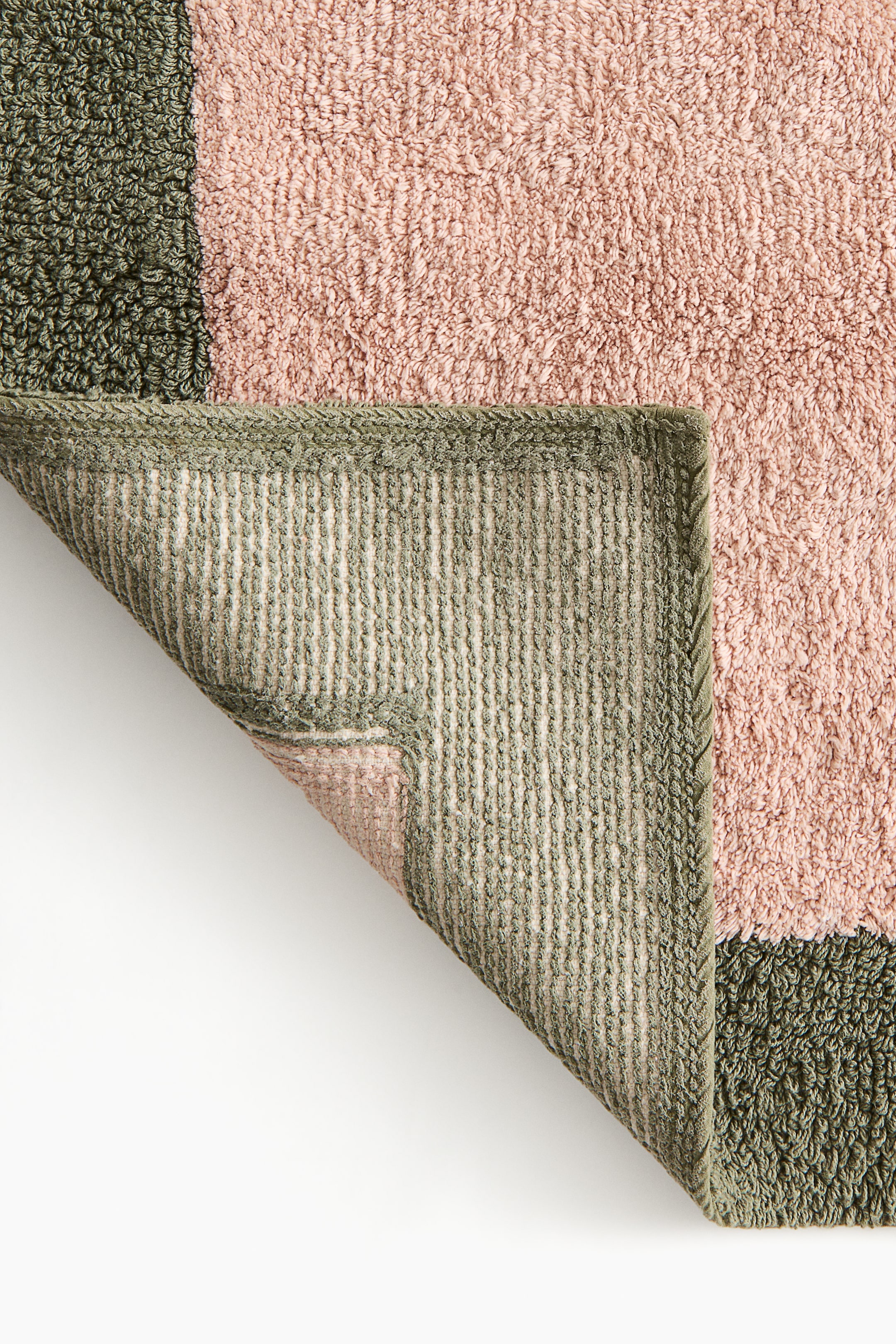 Tappetino da bagno taftato - Rosa cipria/verde scuro - HOME | H&M IT