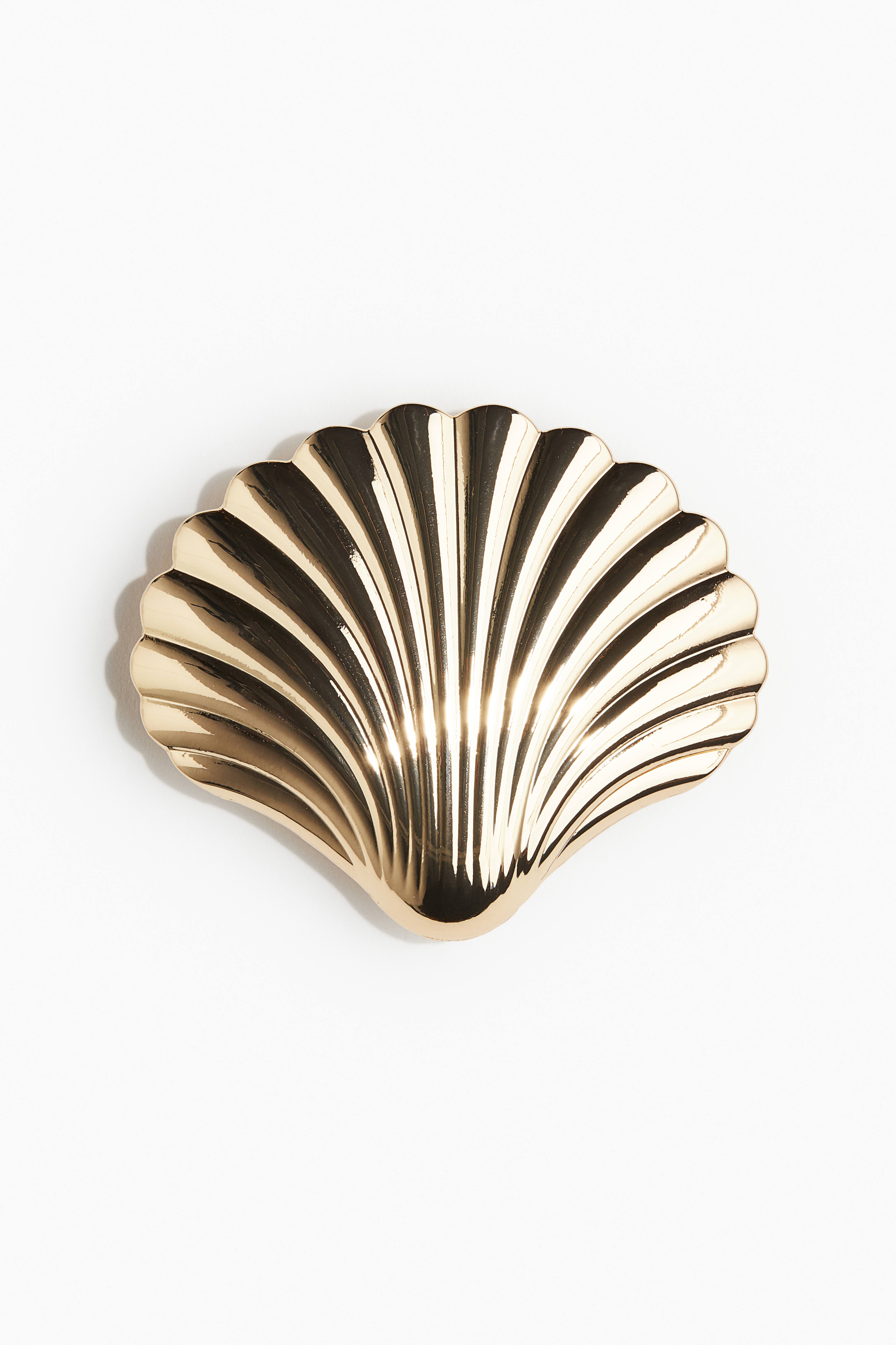 Shell shaped Hair Clip Gold coloured Ladies H M GB Shell shaped Hair Clip Gold coloured Ladies H M GB