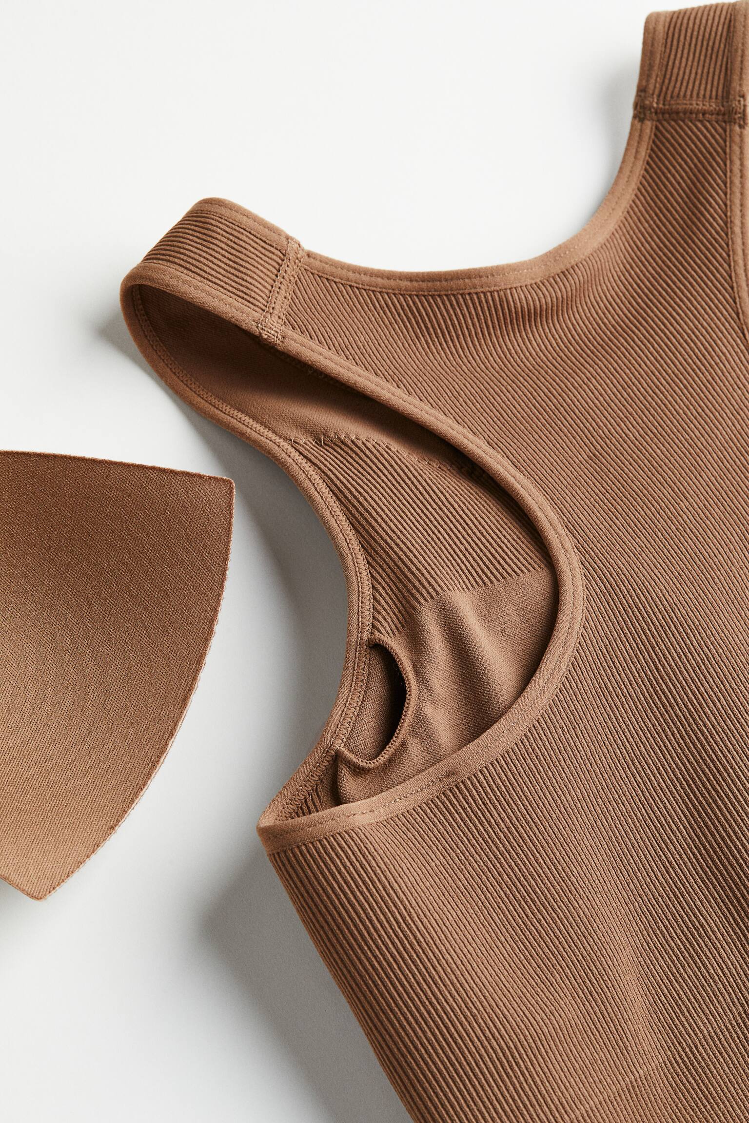 Sport-BH mit DryMove™ Medium Support - Hellbraun - Ladies | H&M DE