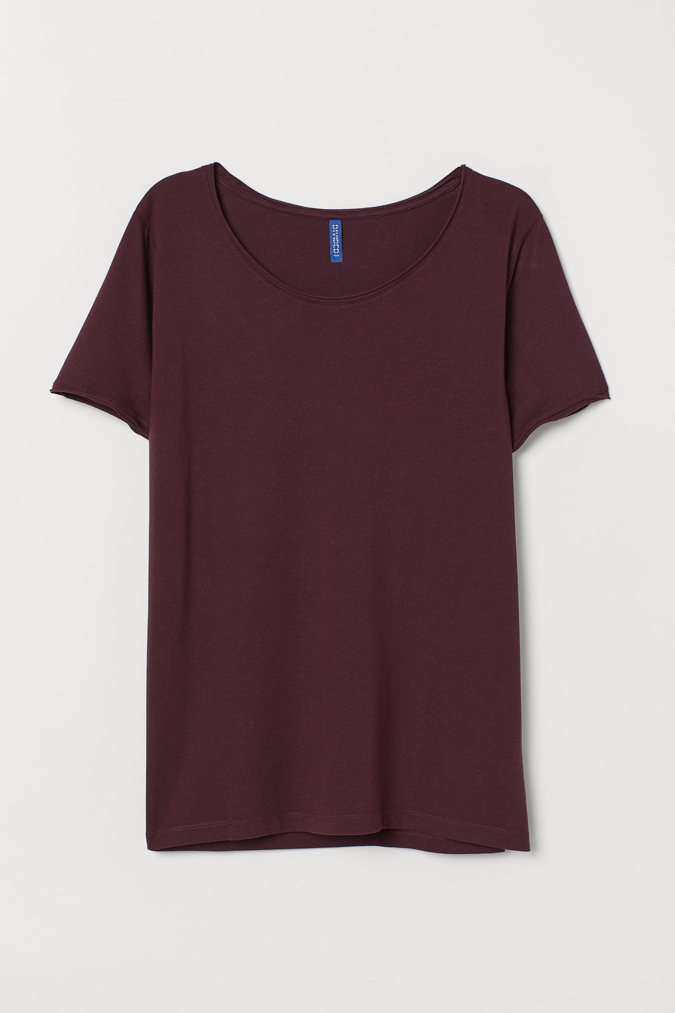 Low-cut T-shirt - Low-cut Neckline - Short sleeve - Burgundy - Men | H&M CA