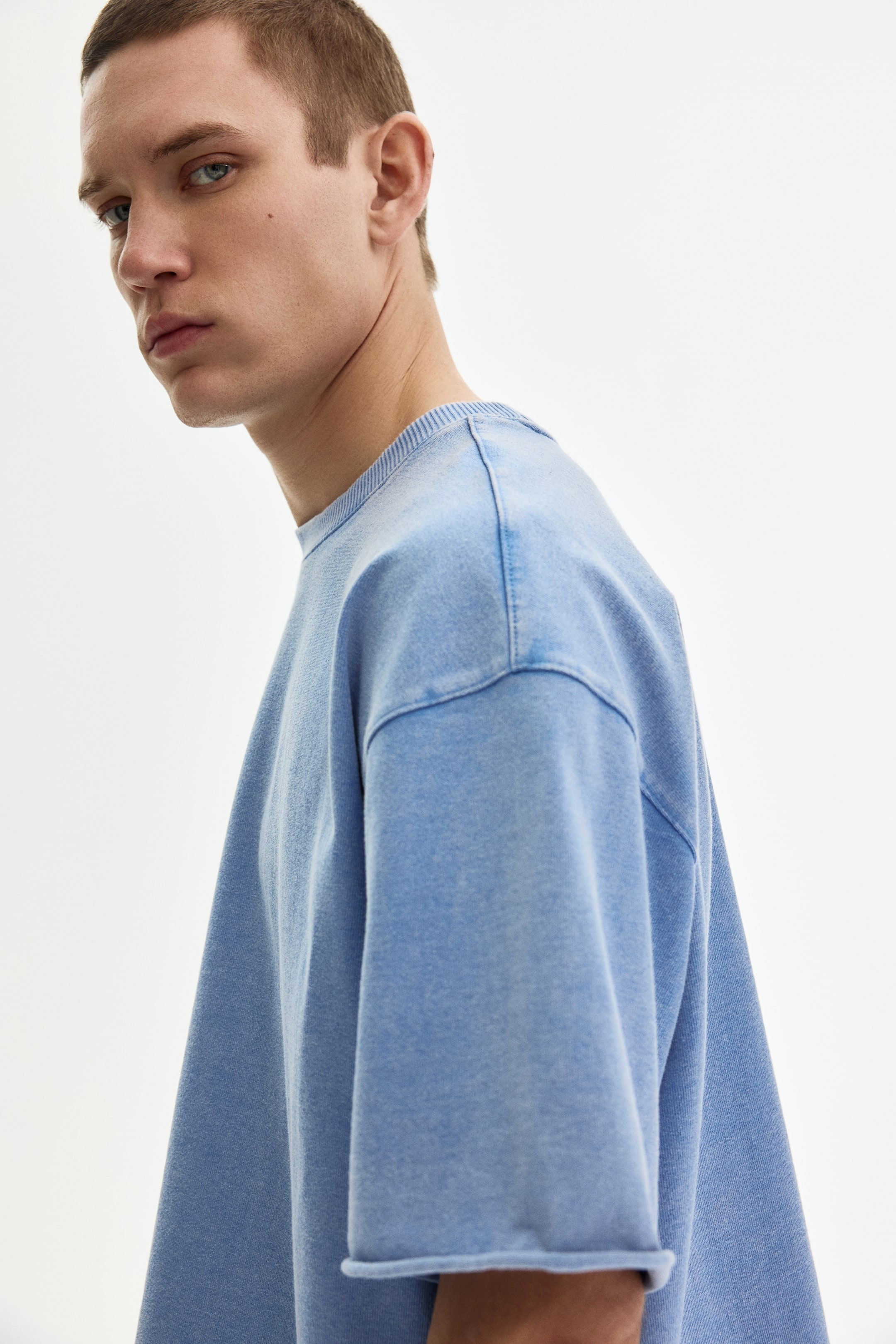 Oversized Fit Boxy-style t-shirt - Light blue - Men | H&M IN