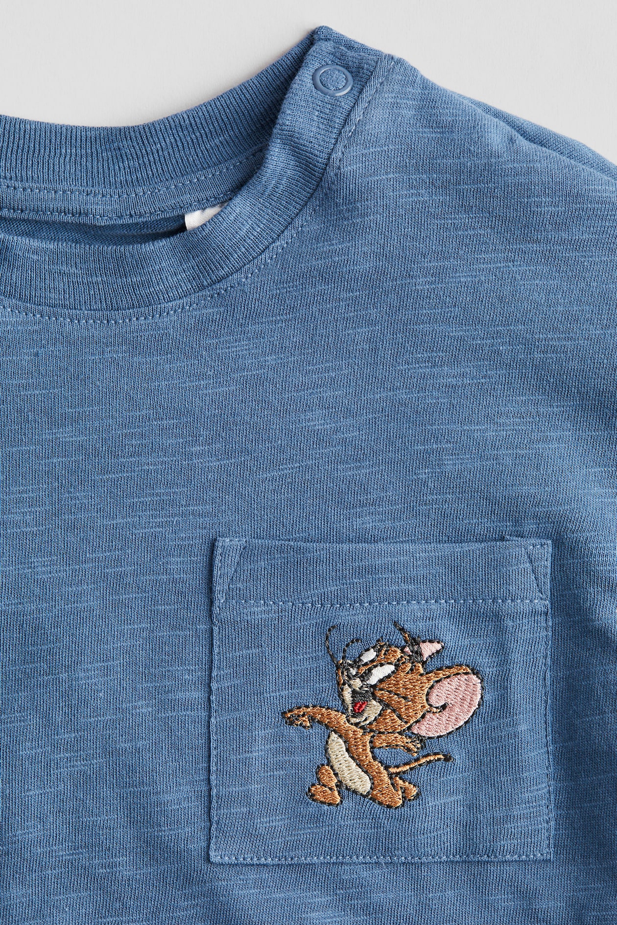 Patch-pocket cotton T-shirt - Dusty blue/Tom and Jerry - Kids | H&M GB