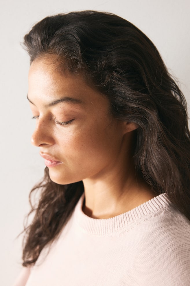 Suéter con bordes enrollados - Rosa palo - Ladies | H&M MX