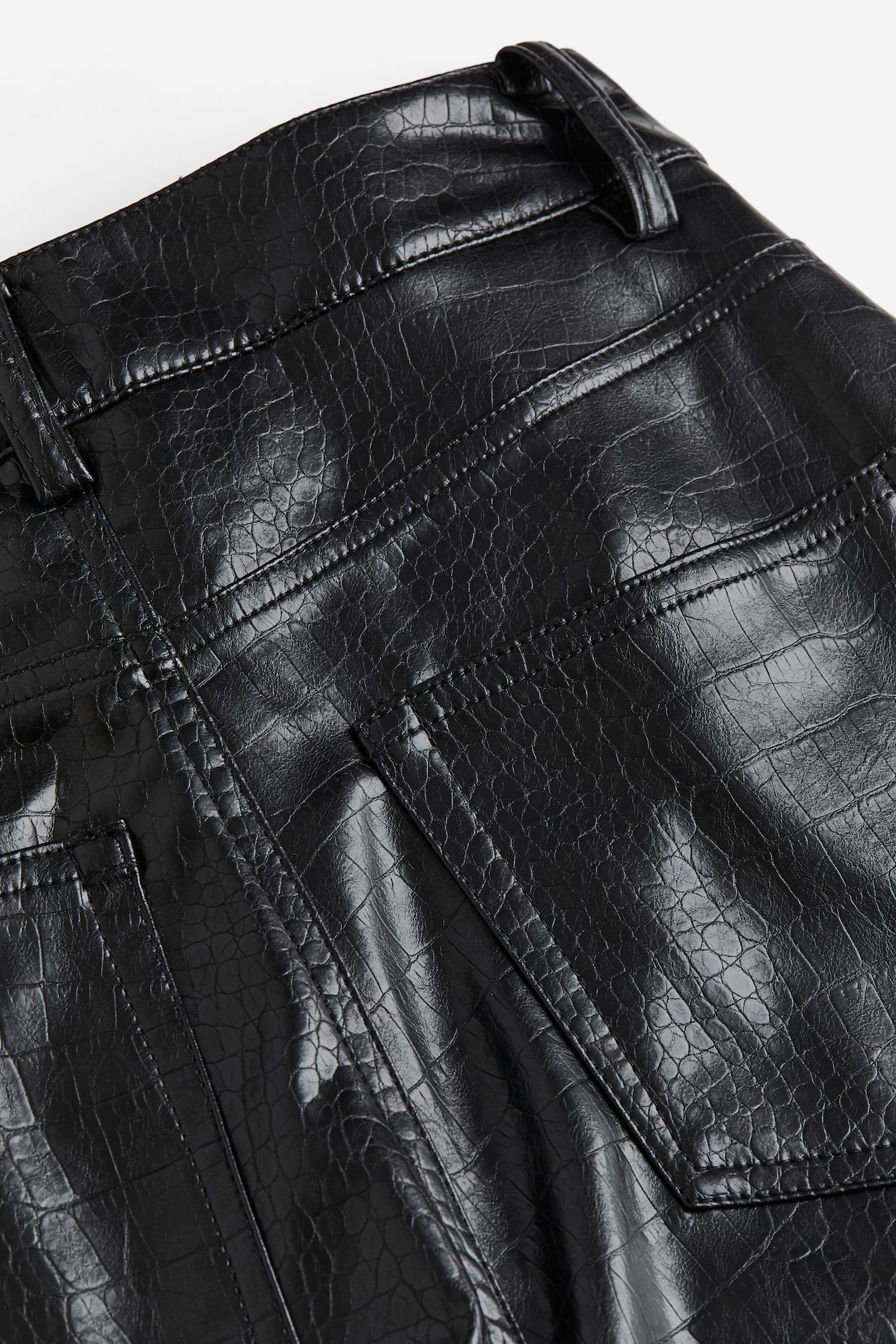 Pantalon enduit - Noir/motif croco - FEMME | H&M FR