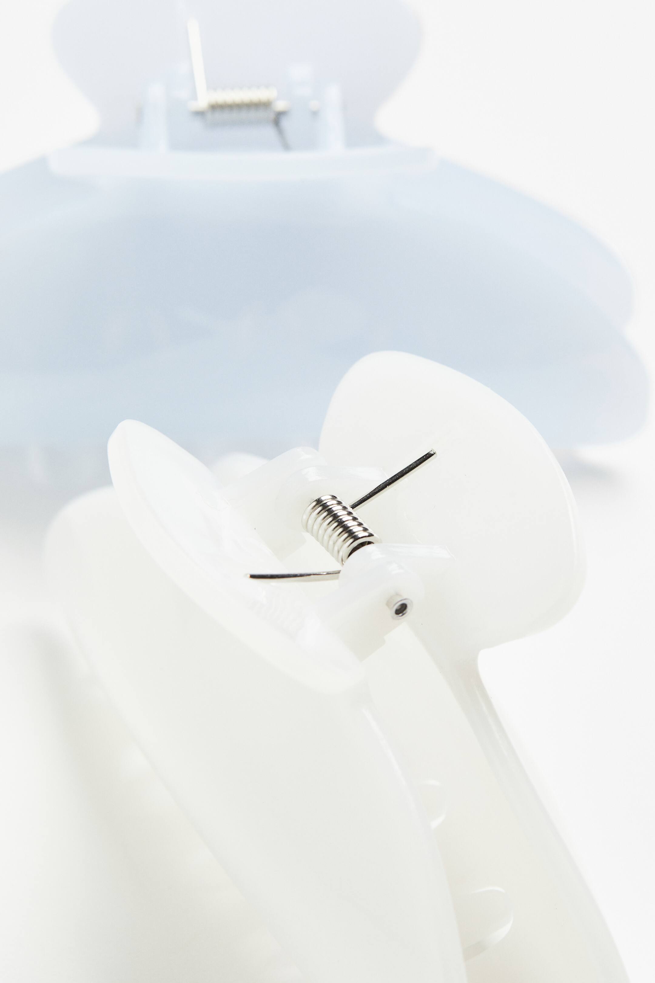 2-pack Hair Claws - Light blue/white - Ladies | H&M CA