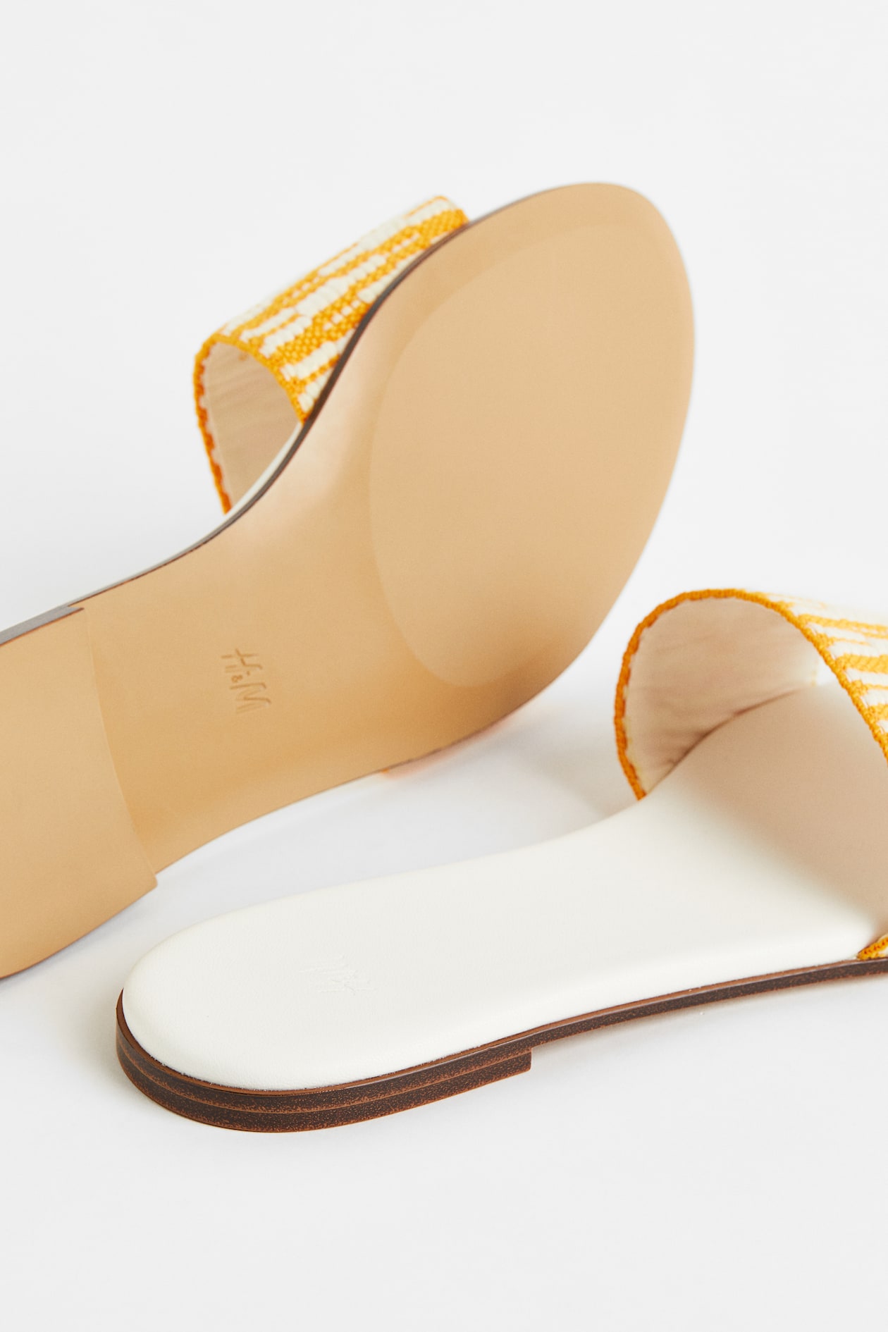 Women's Yellow/Patterned Jacquard-weave slides | H&M IN