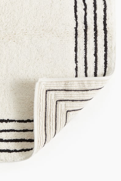 Tufted Bath Mat - Light beige - Home All | H&M US