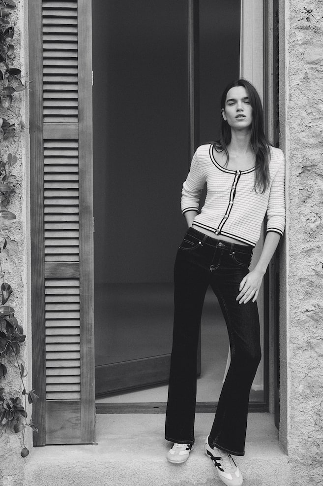 Textured-Knit Low-Cut Cardigan - Cream - Ladies | H&M US