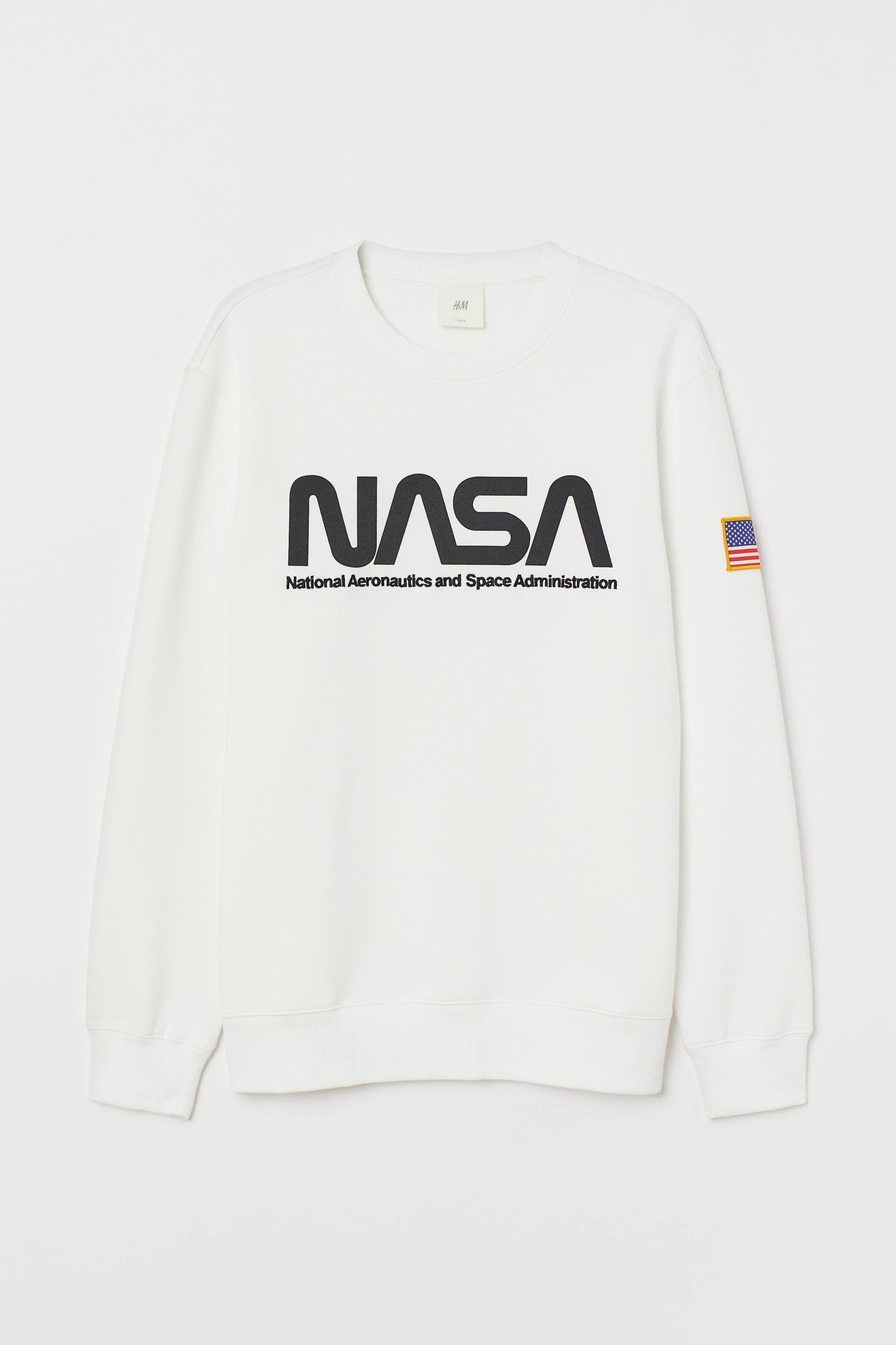 Sweatshirt with a motif - Crew-neck - Long sleeve - White/NASA - Men ...