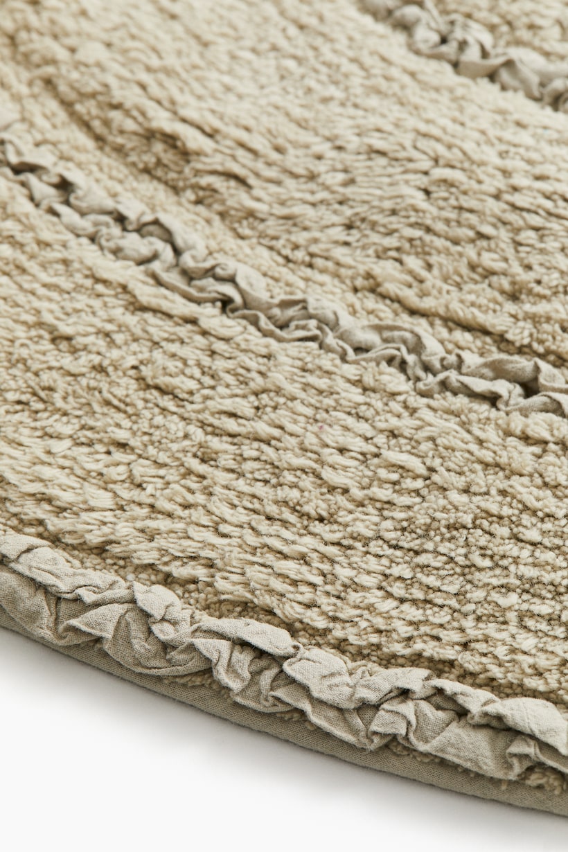 Light dusty green Round Cotton Bath Mat at H&M Home | H&M CA