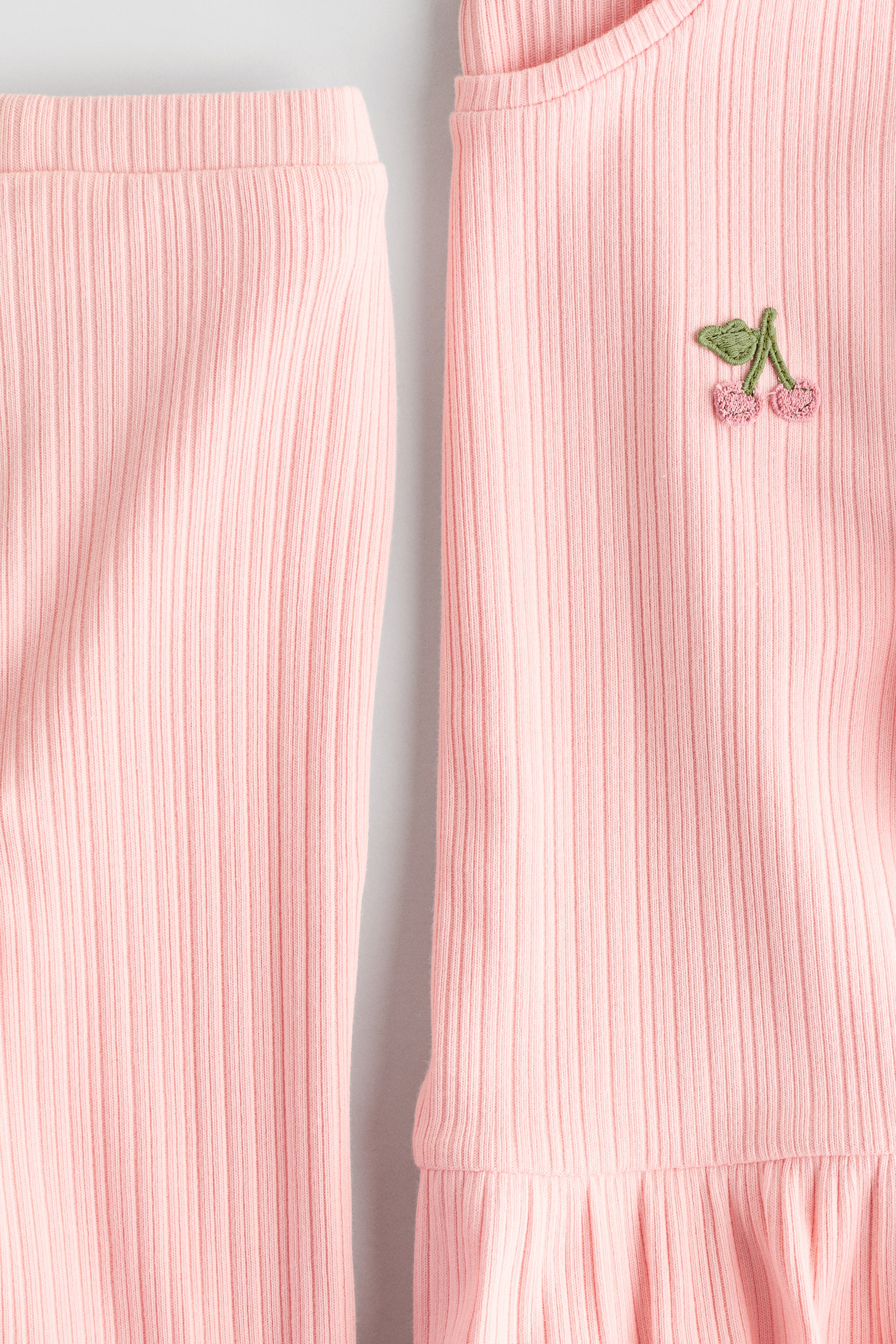 2-piece ribbed set - Light pink/Cherries - Kids | H&M