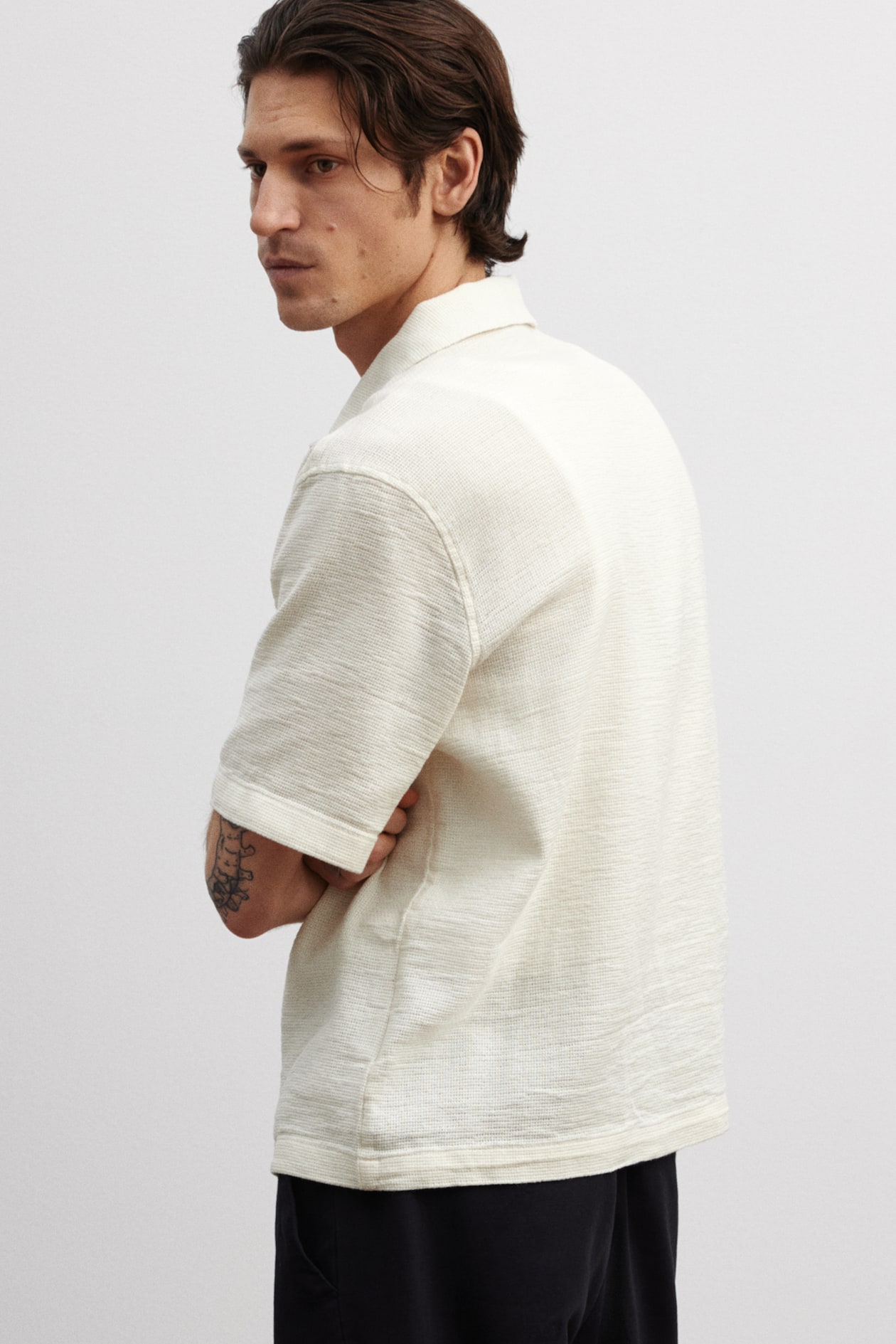 Regular-Fit Textured Resort Shirt - Cream - Men | H&M US