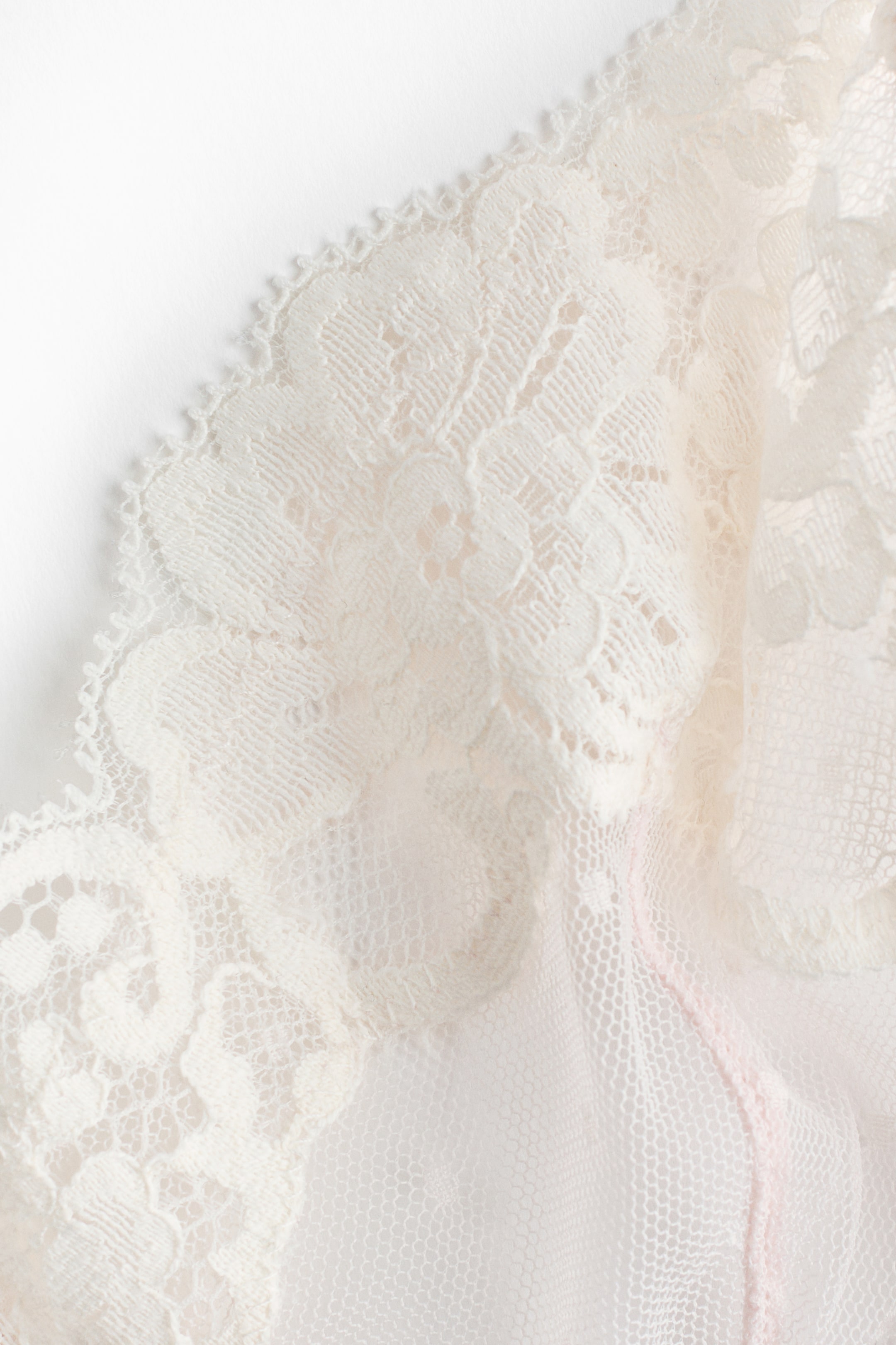 Women's Pale beige Underwired lace bra | H&M GB