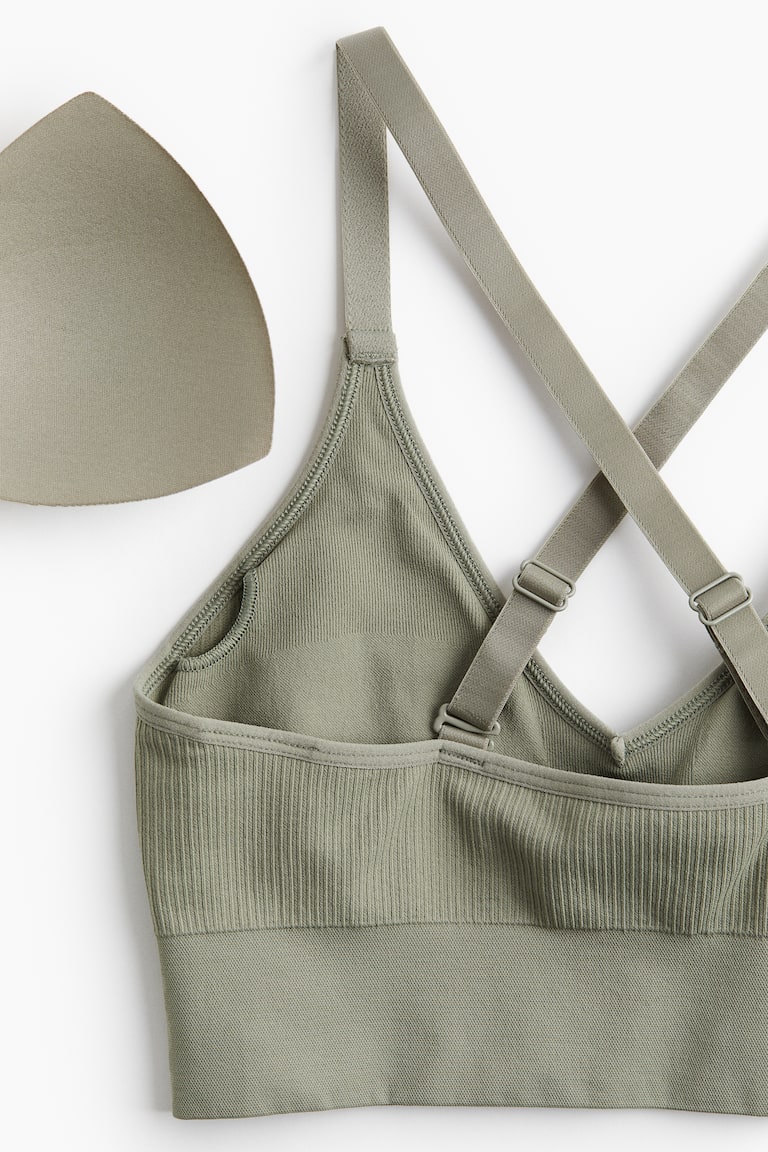Seamless Medium Support Sports bra with DryMove™ - Light khaki green ...