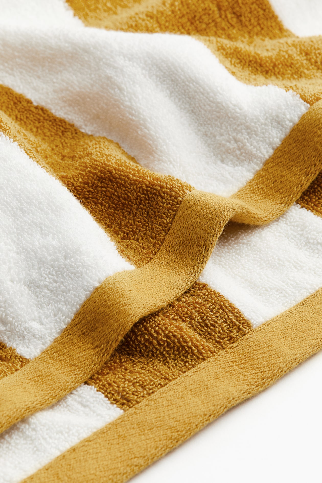 Striped Hand Towel - Yellow/striped - Home All | H&M US