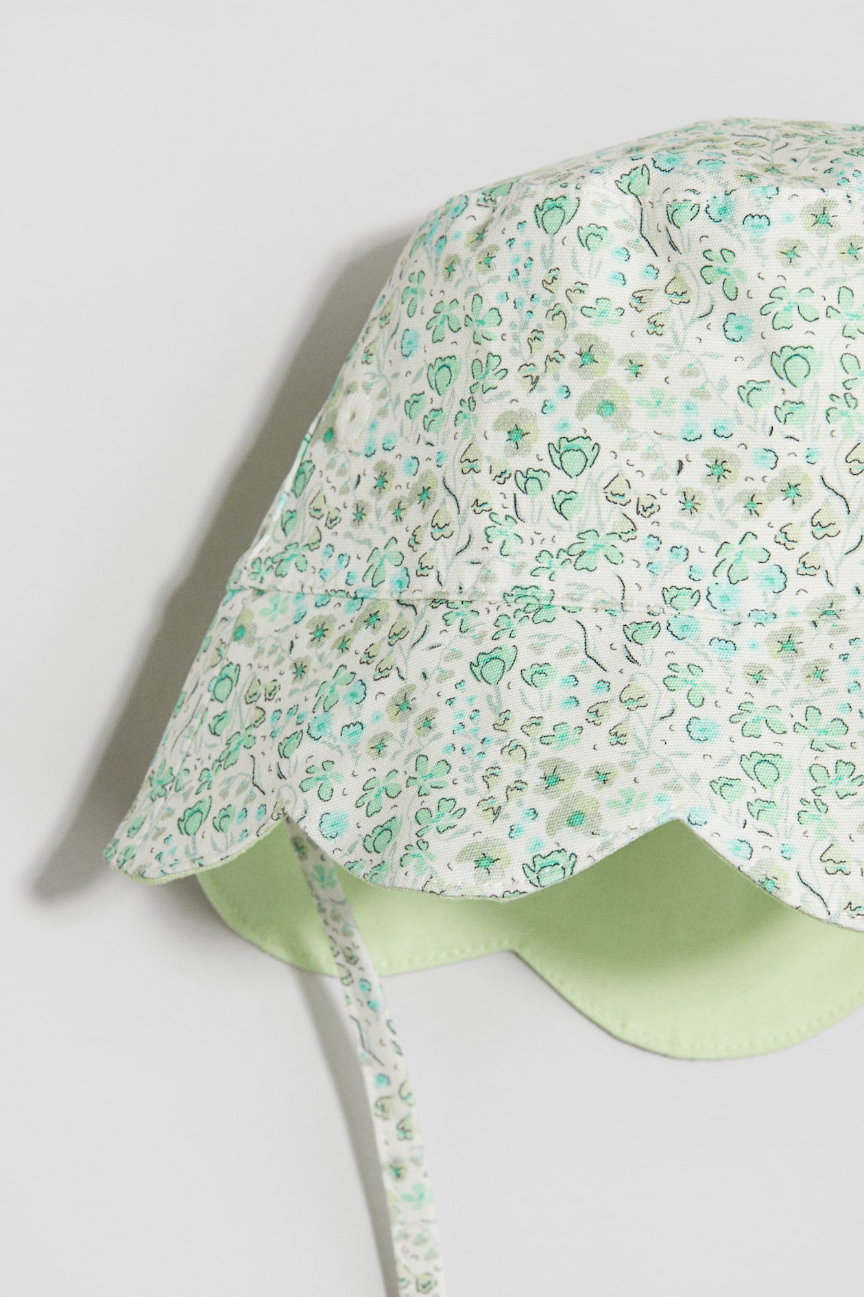 Fiskarhatt med uddkant - Grön/Blommig - BARN | H&M SE