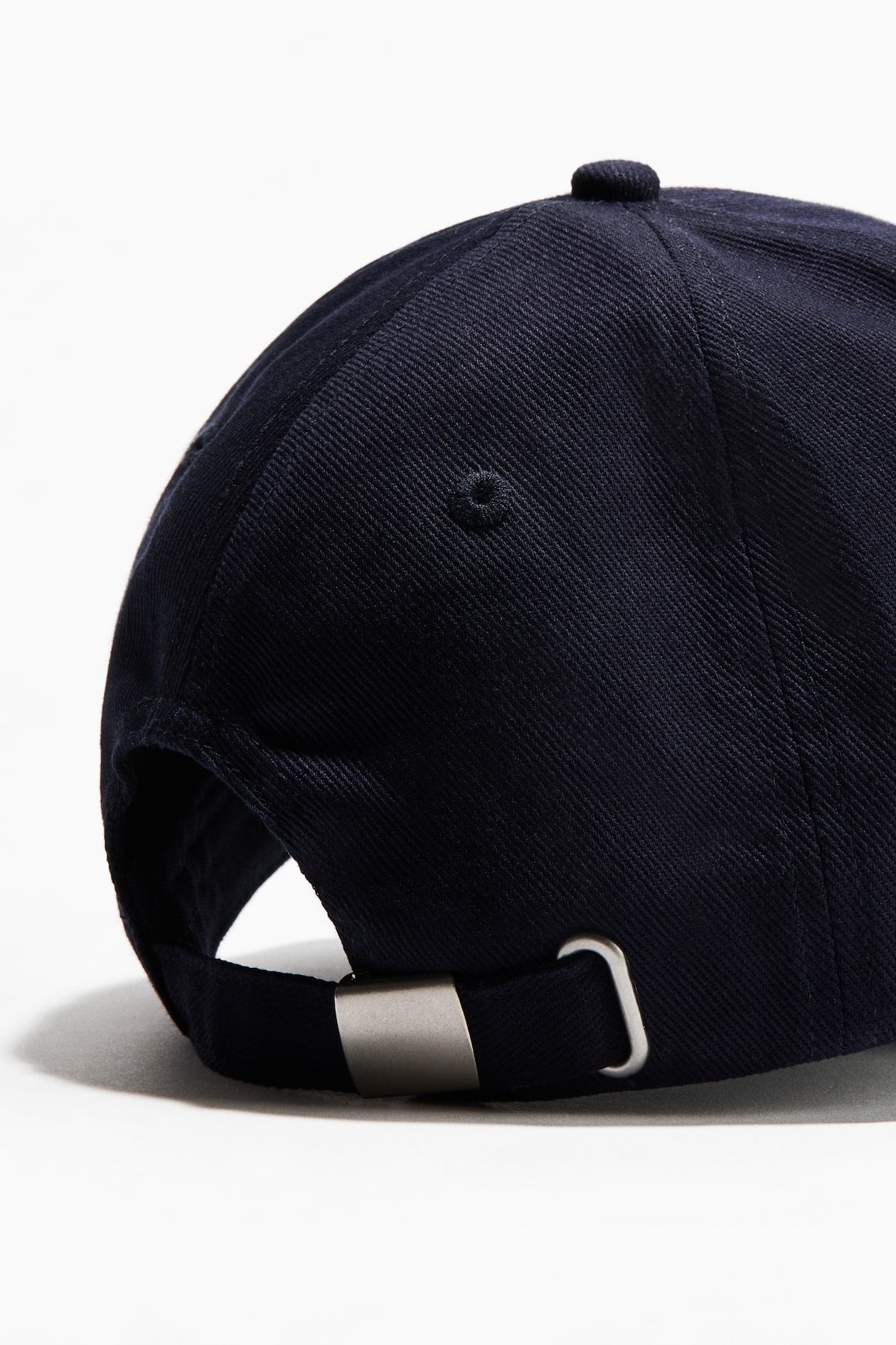 Men’s Navy blue/Creative Director Motif-detail cotton twill cap | H&M IE