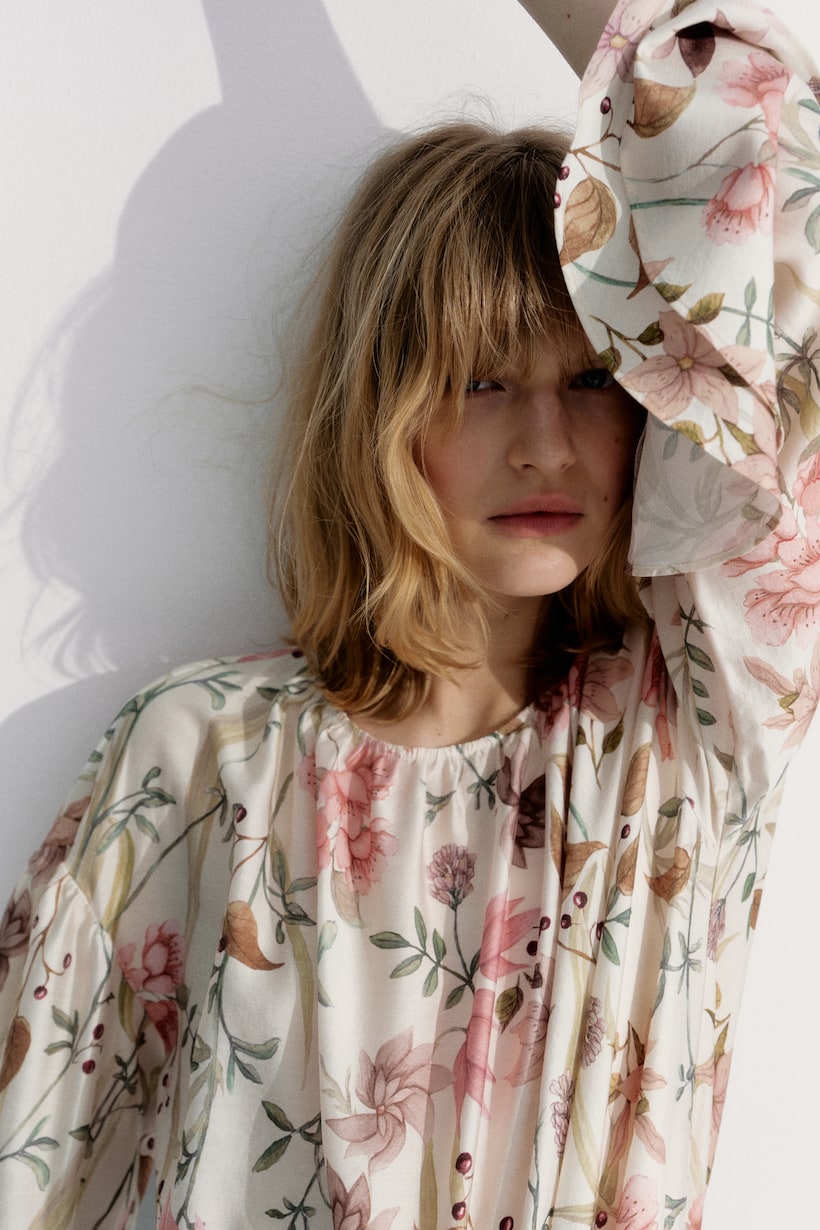 Flounce-Cuff Blouse - Light beige/floral - Ladies | H&M US