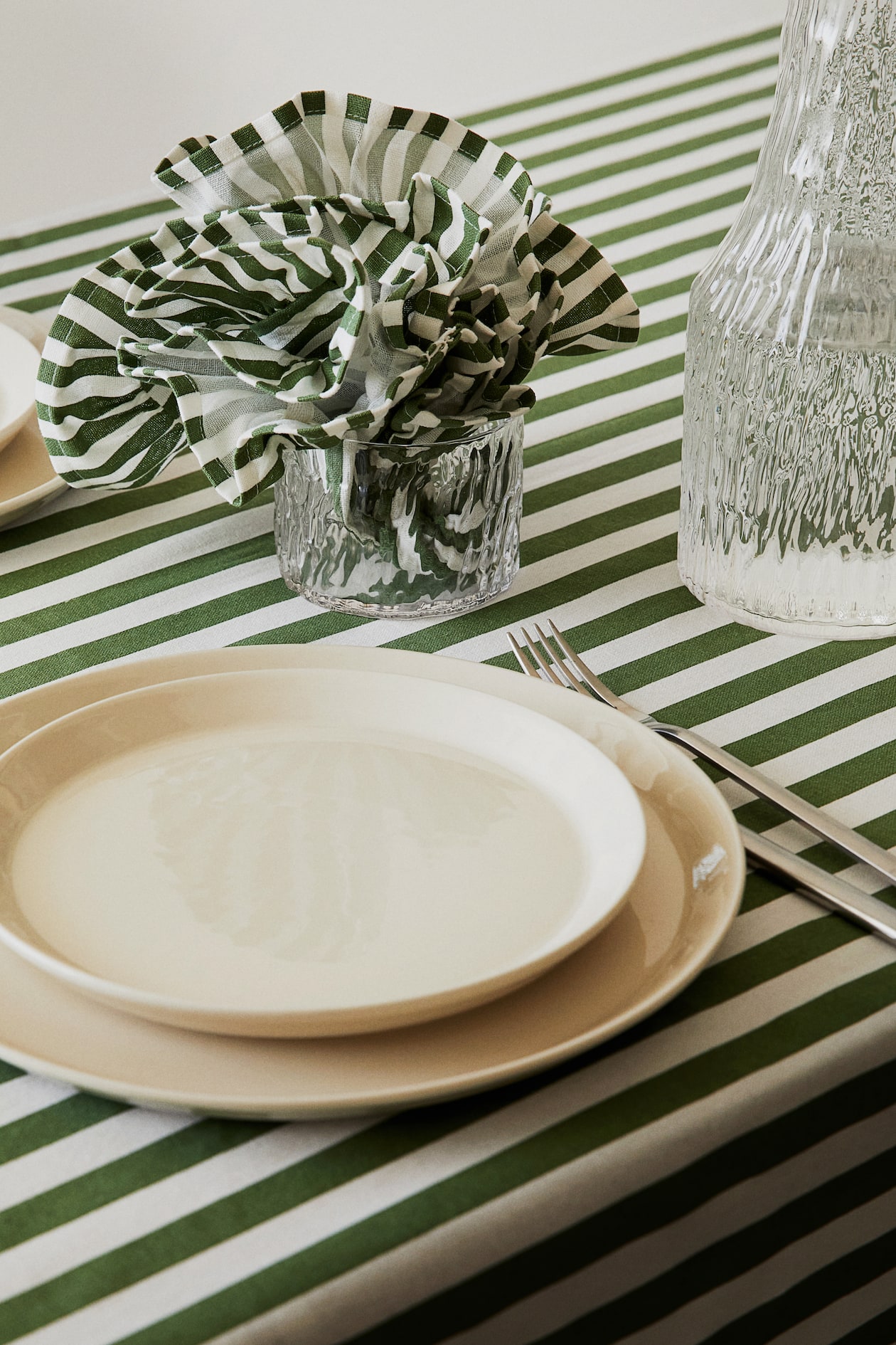 2-pack Ruffle-trimmed Napkins - Green/striped - Home All | H&M US