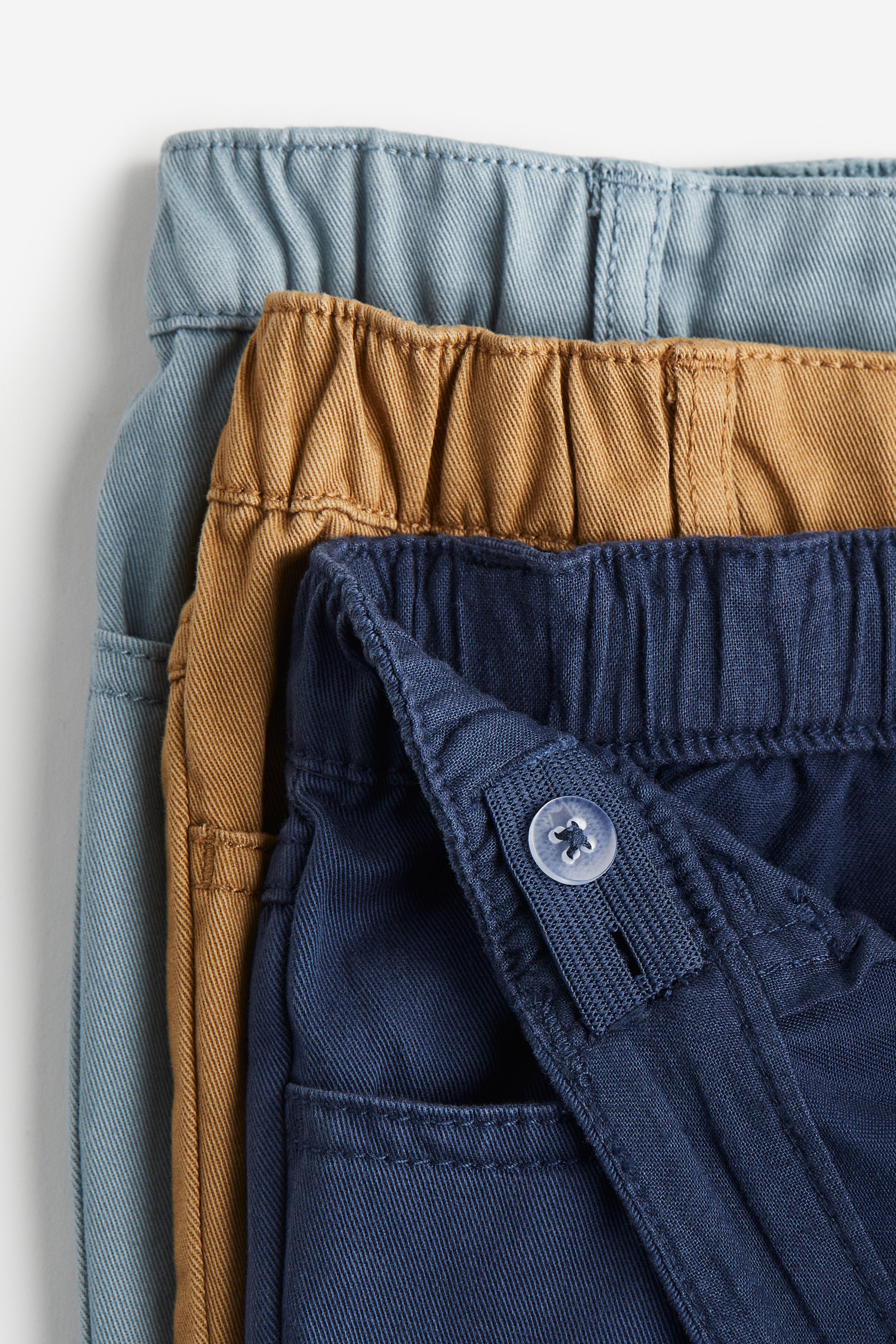3er-Pack Hosen aus Baumwolltwill - Dunkelblau/Blau/Beige - Kids | H&M DE
