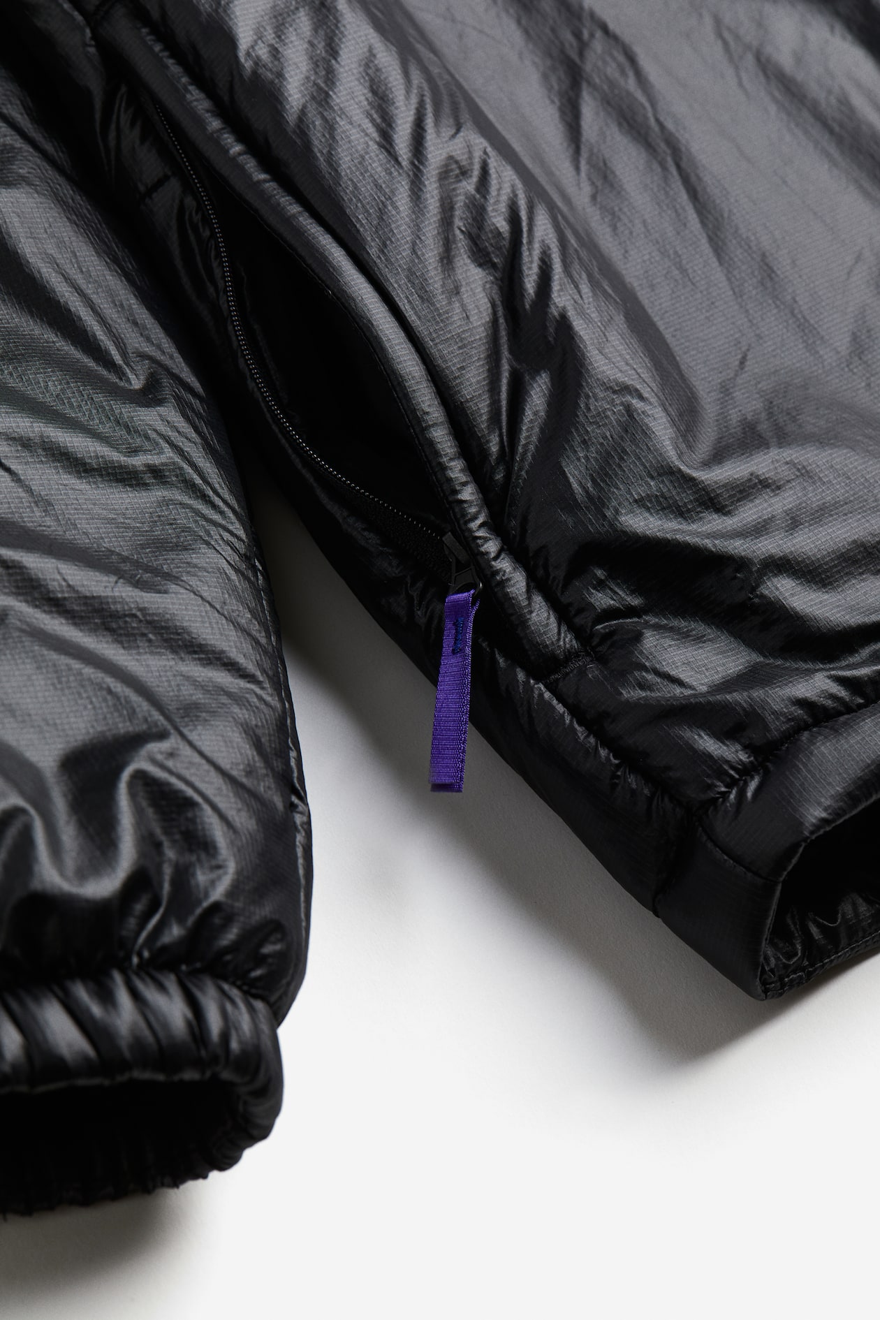 Quilted sports anorak in ThermoMove™ - Black - Ladies | H&M GB