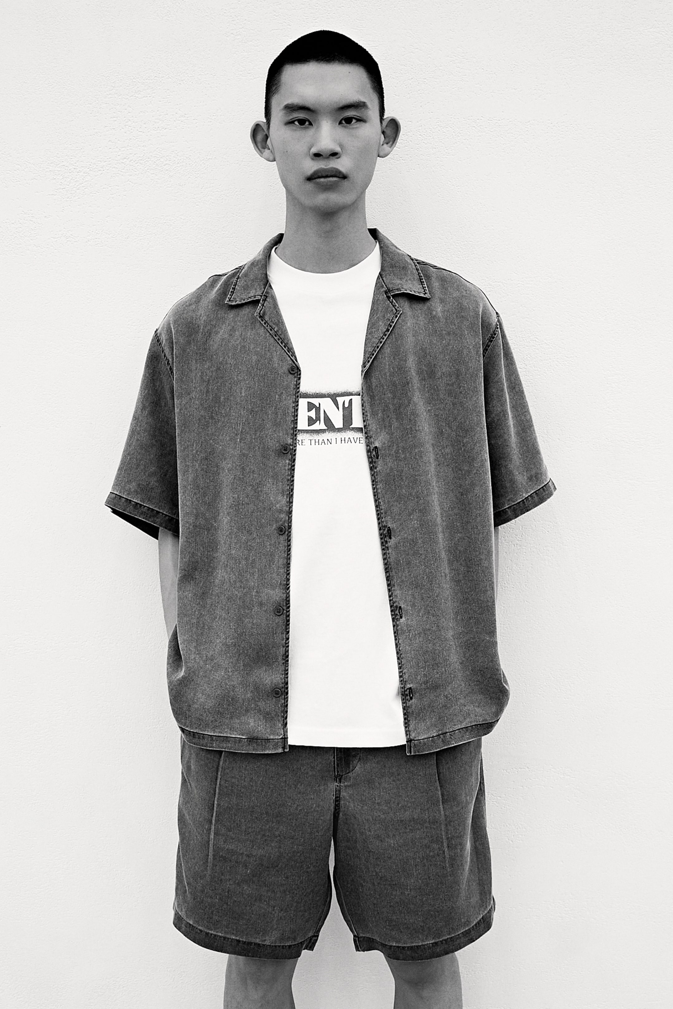 Loose Fit Shorts - Dark grey - Men | H&M SG