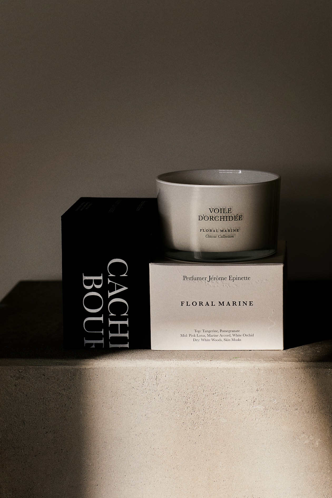 Voile d'Orchidée Scented candle in glass holder at H&M Home | H&M GB
