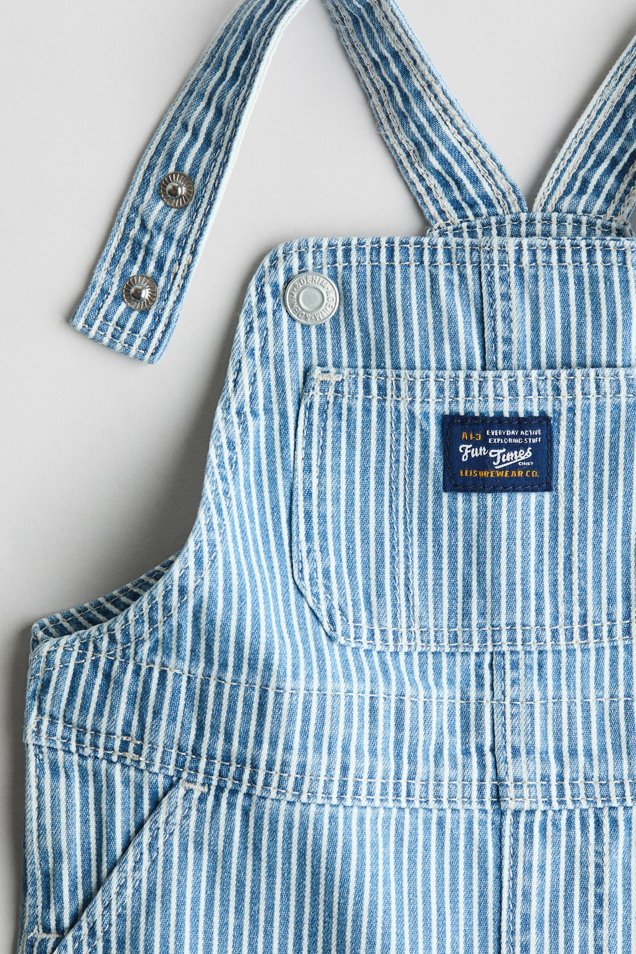 Light blue/White striped Cotton denim dungarees for kids | H&M IE
