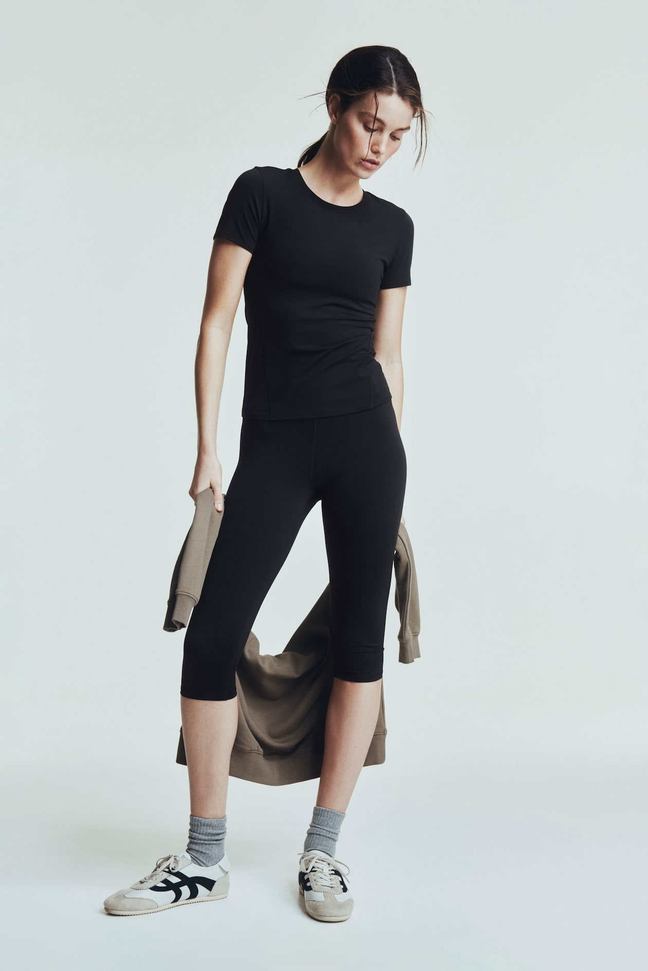 Sporttop met DryMove™ - Zwart - DAMES | H&M NL