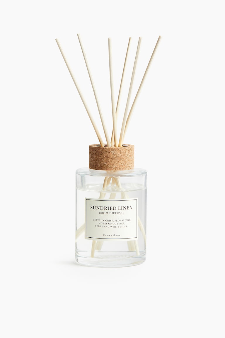 Diffusers | Home Fragrance | Reed Scent Diffusers | H&M IN