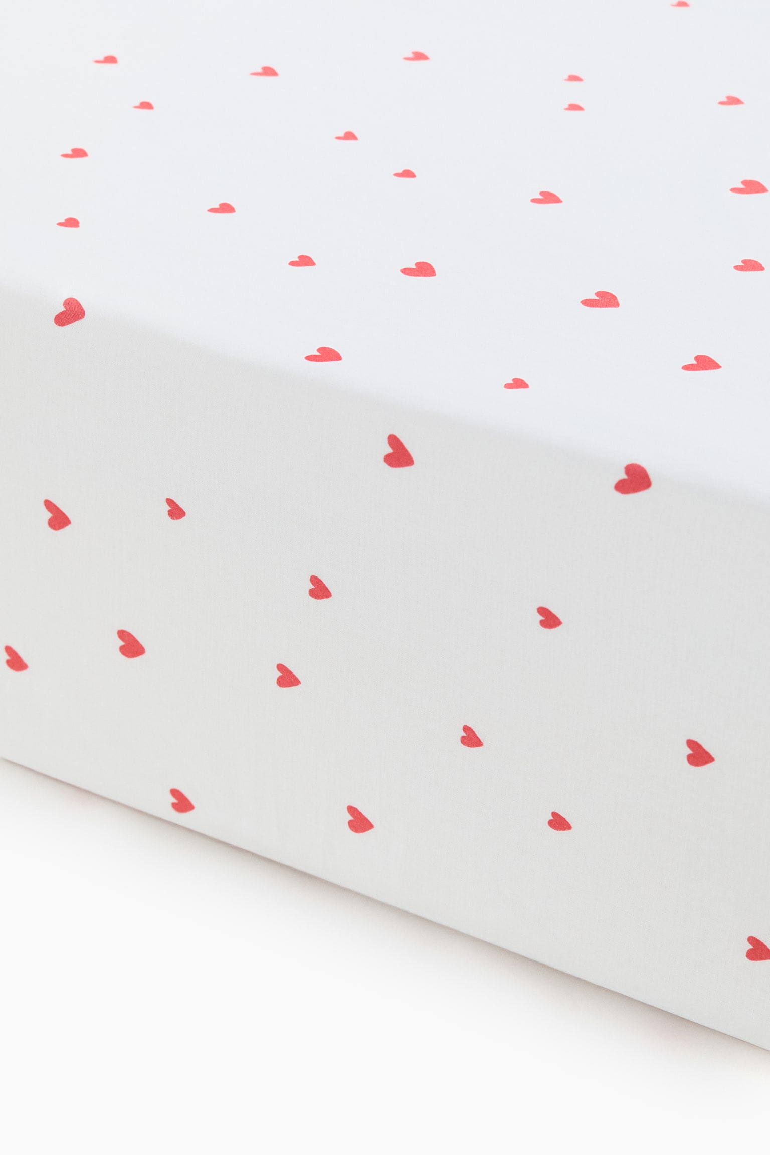 White/hearts Patterned Cotton Fitted Sheet at H&M Home | H&M US