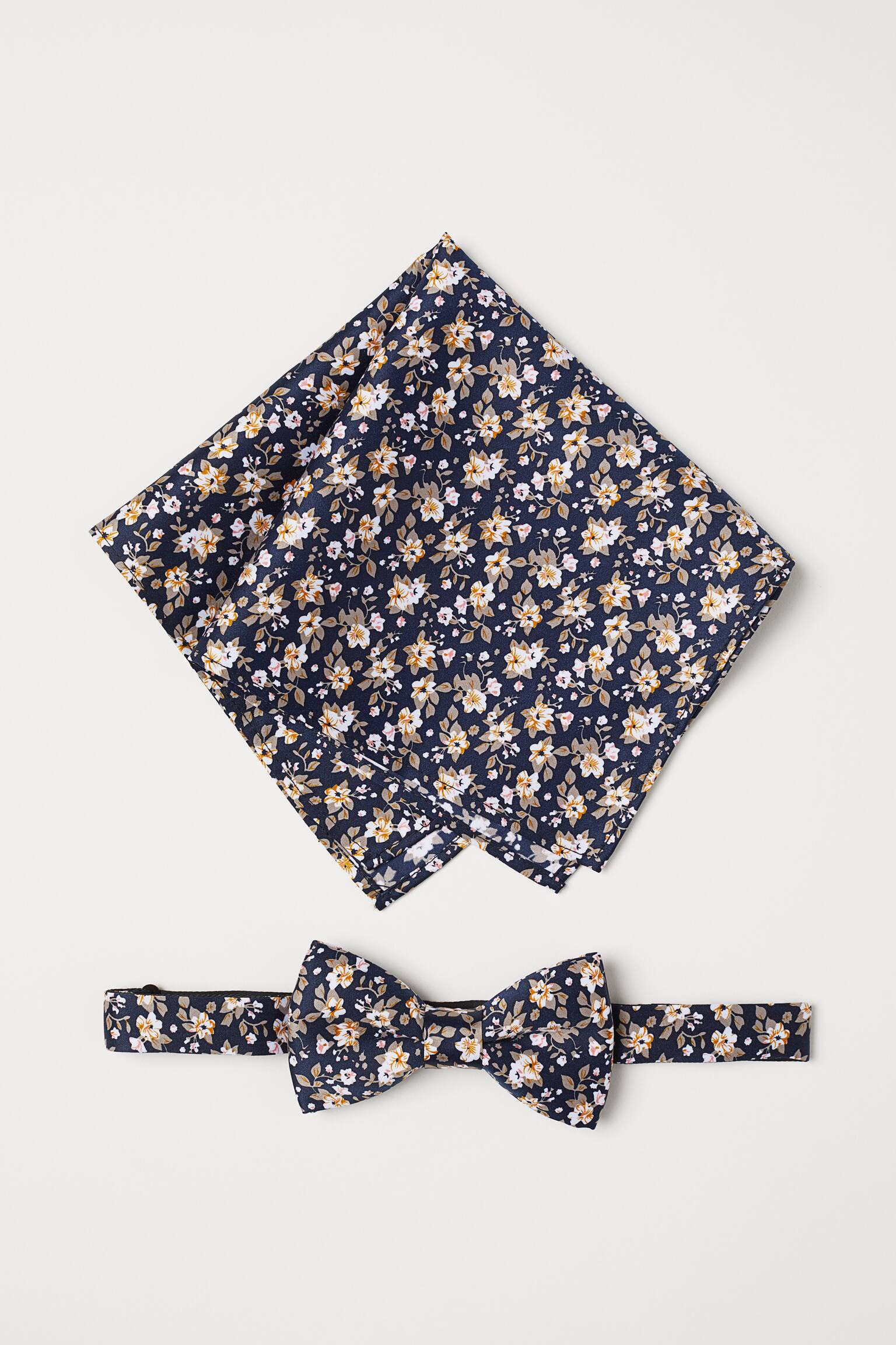 Bow Tie and Handkerchief - Dark blue/floral - Men | H&M US