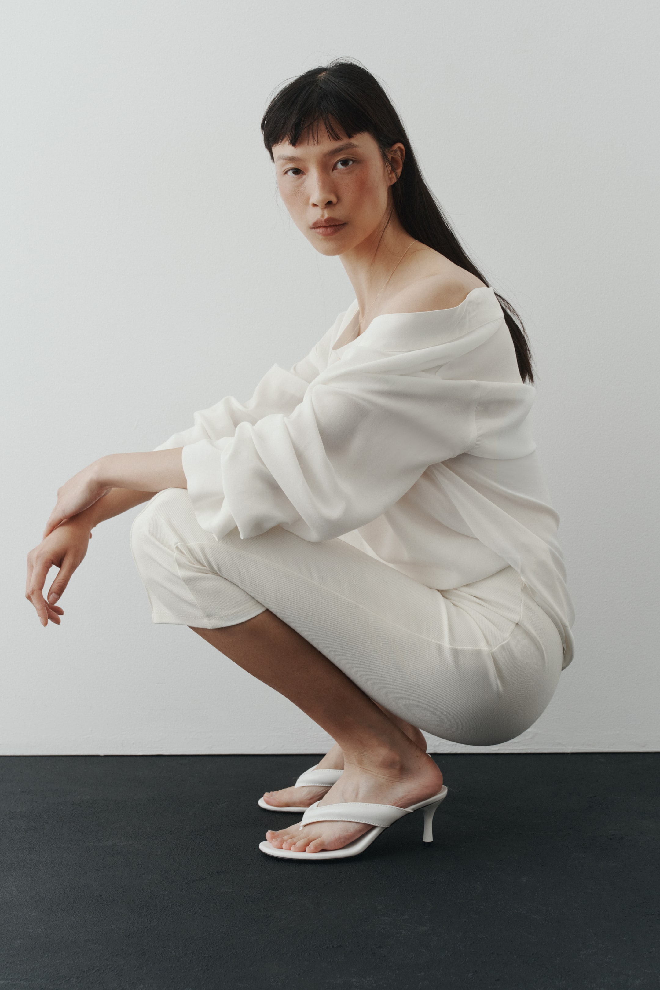 Women's Cream Creased Capri Pants | H&M US