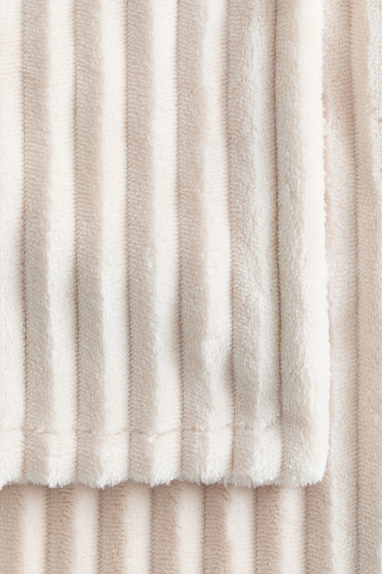 Structured fleece blanket - Beige - Home All | H&M IE