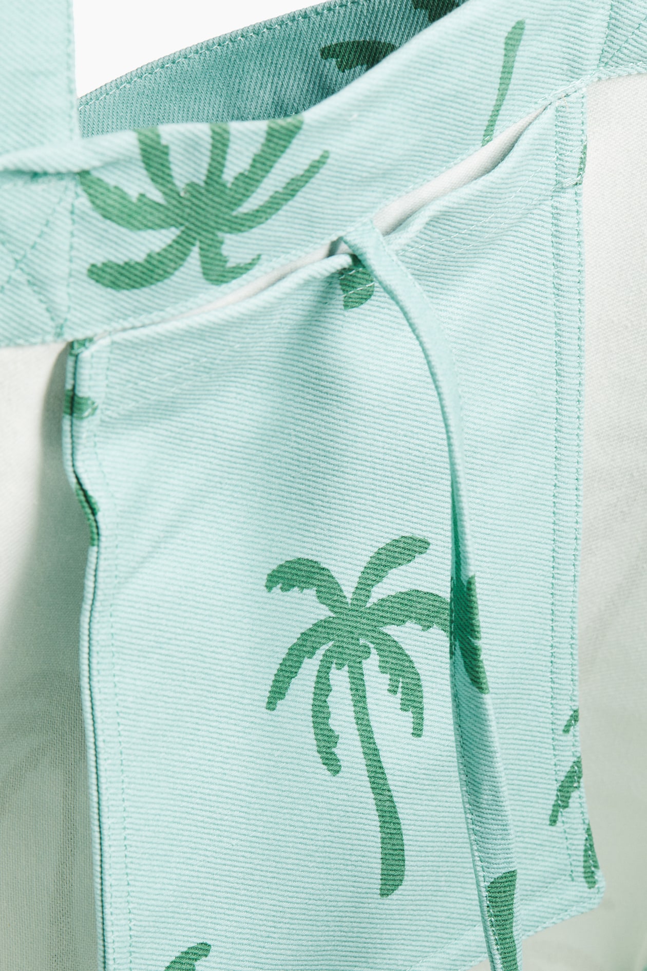 Turquoise/patterned Patterned Beach Bag at H&M Home | H&M US