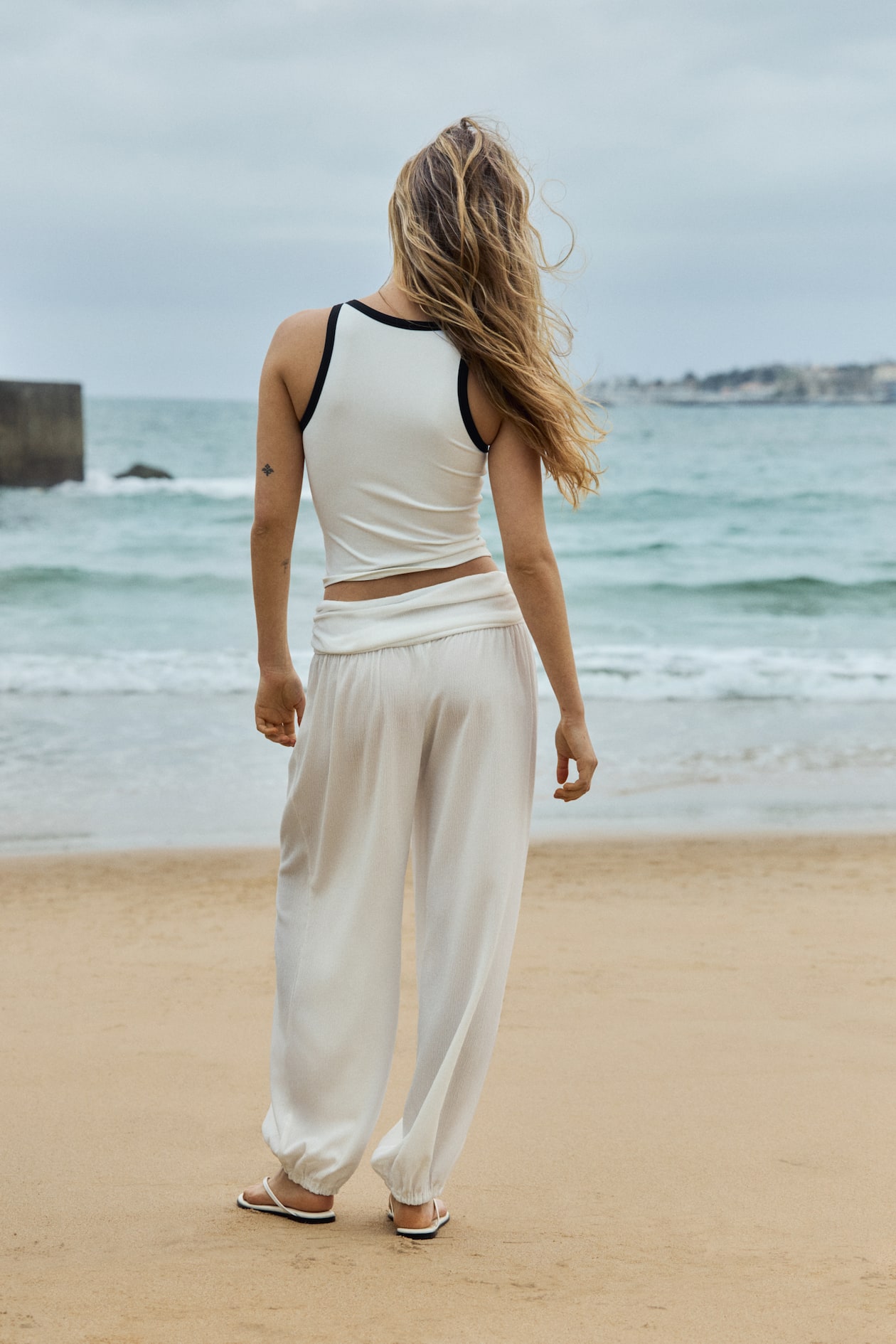 Crinkled Balloon-Leg Pants - White - Ladies | H&M US